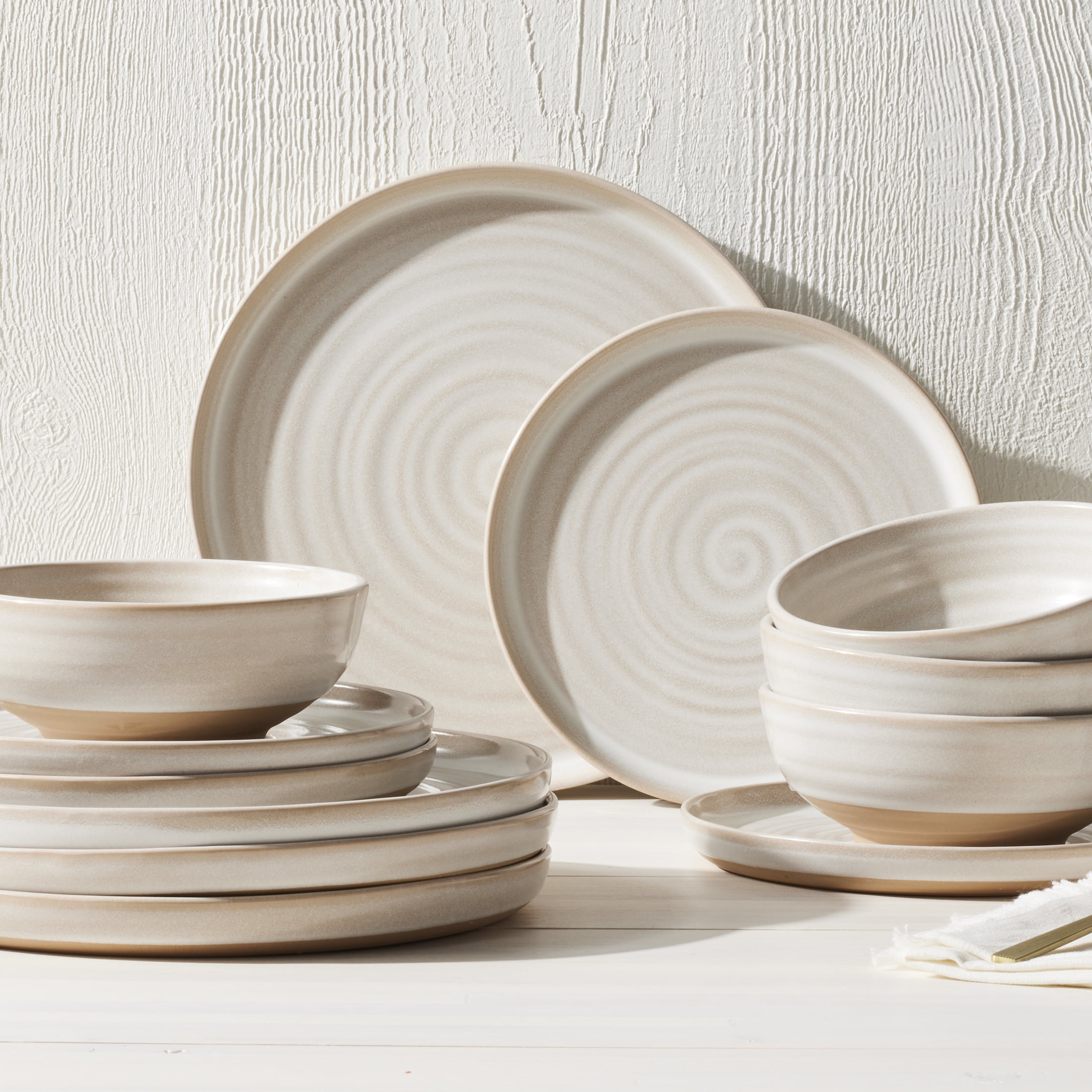 Collection Cream Stoneware Round 10.4" Dinner PlateDimensions: 10.45 ...