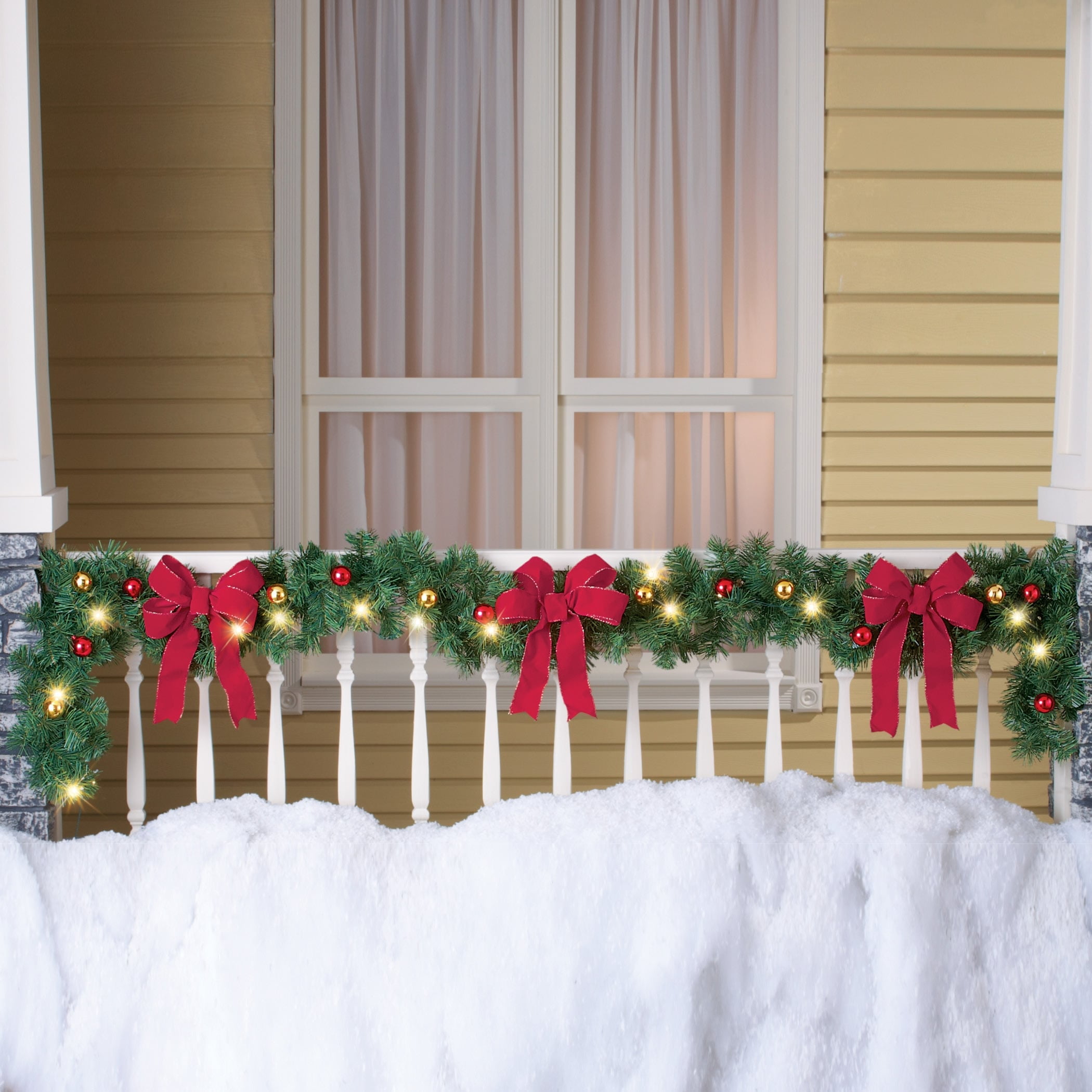 Collections Etc Outdoor Solar Lighted Christmas Garland with Battery ...