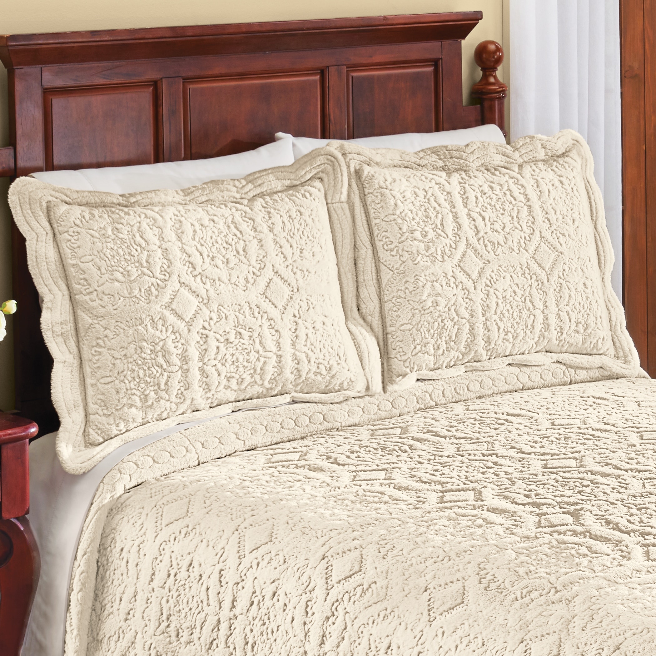 Collections Etc Exquisite Fake Fur Medallion Pillow Sham, Ivory, 20" x ...