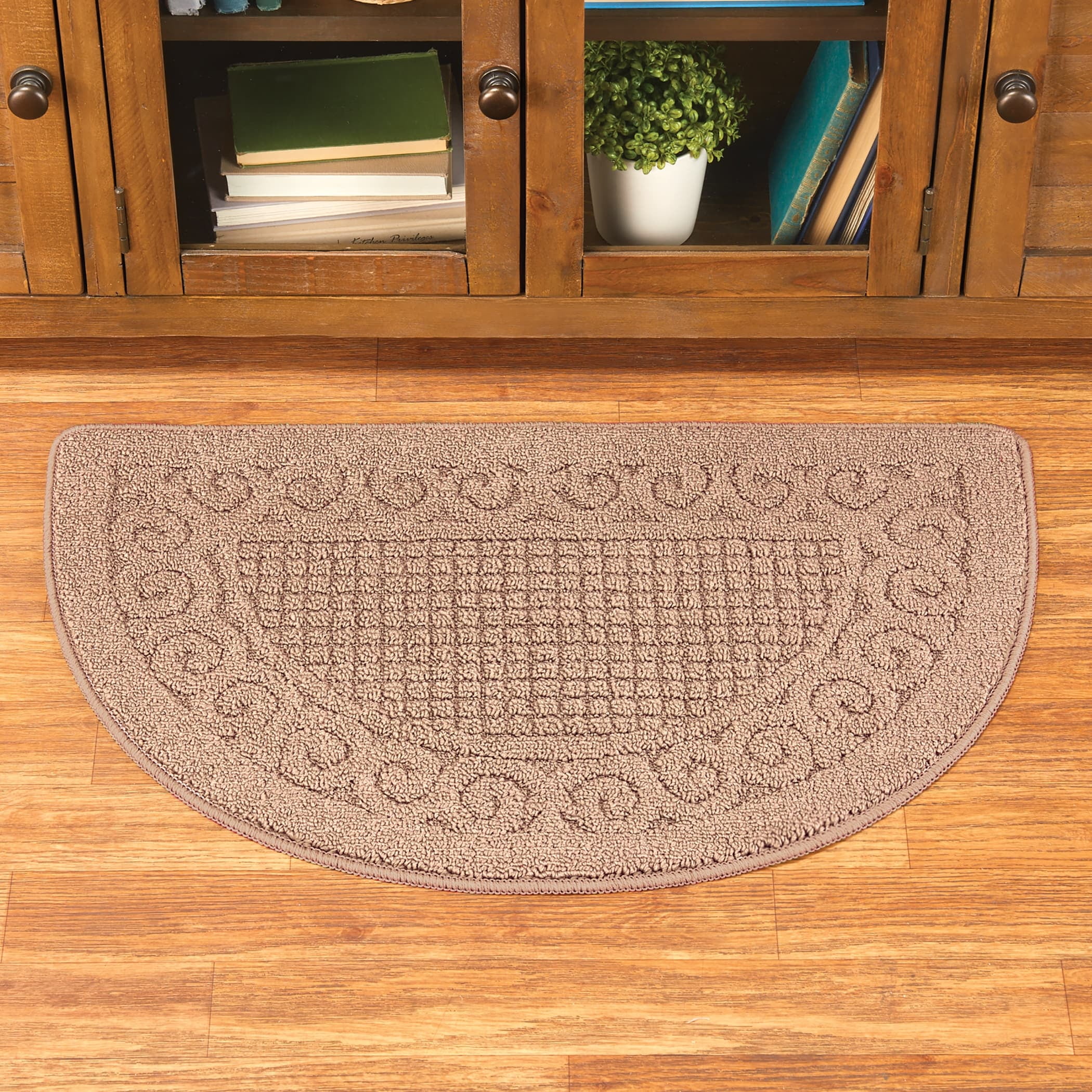 Collections Etc Scroll Border Berber Tufted Skid-Resistant Accent Slice ...