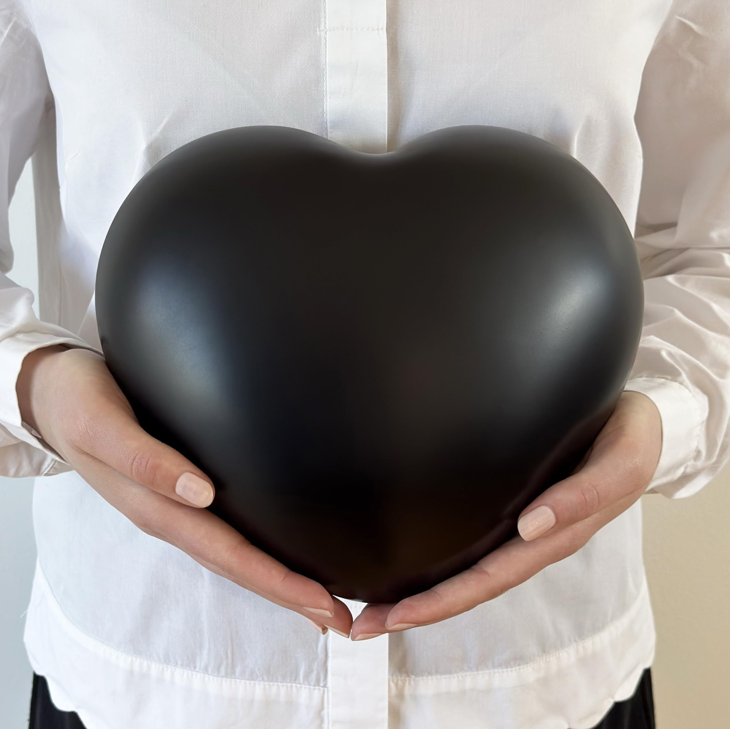 Comemori Large Heart Shaped Pet urn for Ashes Up to 44 lbs 20 kg - Elegant Cremation urn with ...