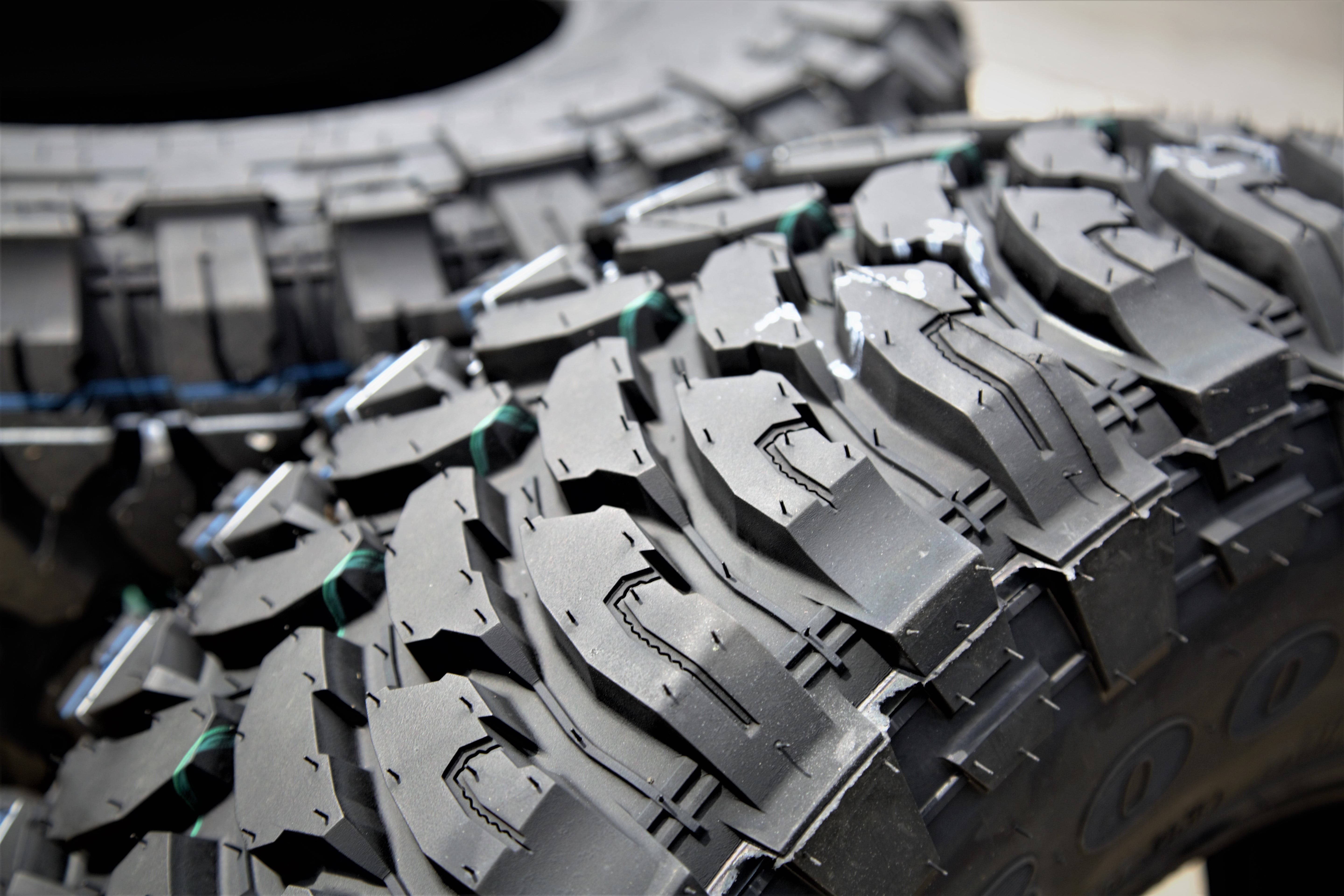 Comforser CF3000 LT 33X12.50R17 114Q D 8 Ply MT M/T Mud Tire – Sansujyuku