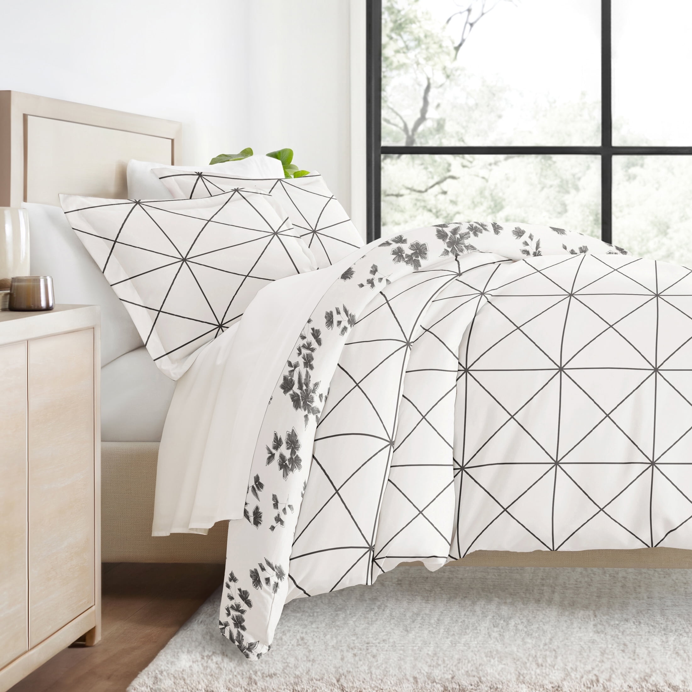 Ultra Soft & Breathable - Duvet Cover Set - Gray Farmhouse Edgy Flowers ...