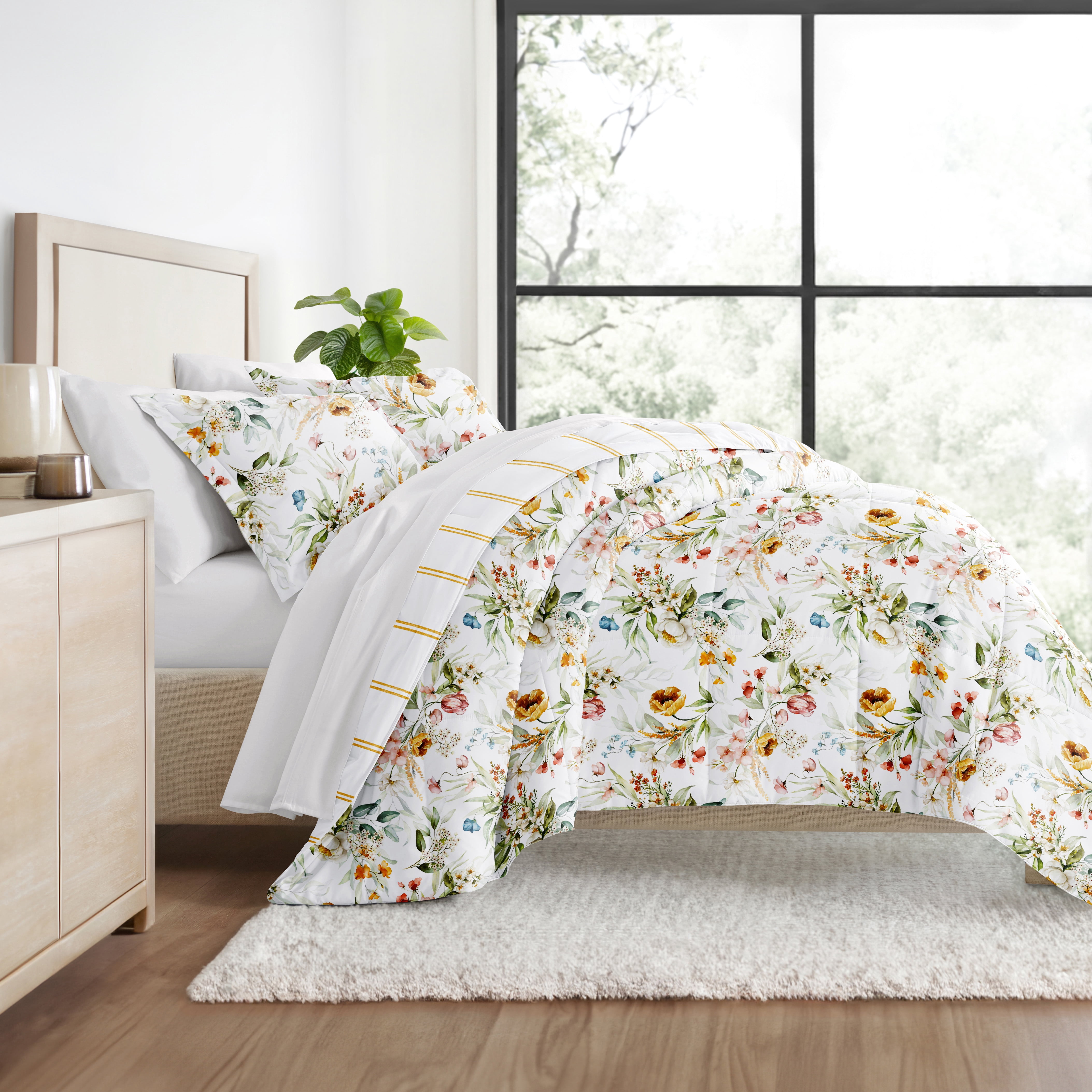 Comfort Canopy - Chintz Floral Stripe Ultra Soft Reversible Comforter ...