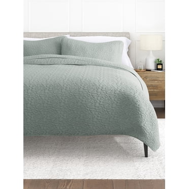 Comfort Canopy - Light Gray Reversible Painted Chevron Stitched Quilt ...