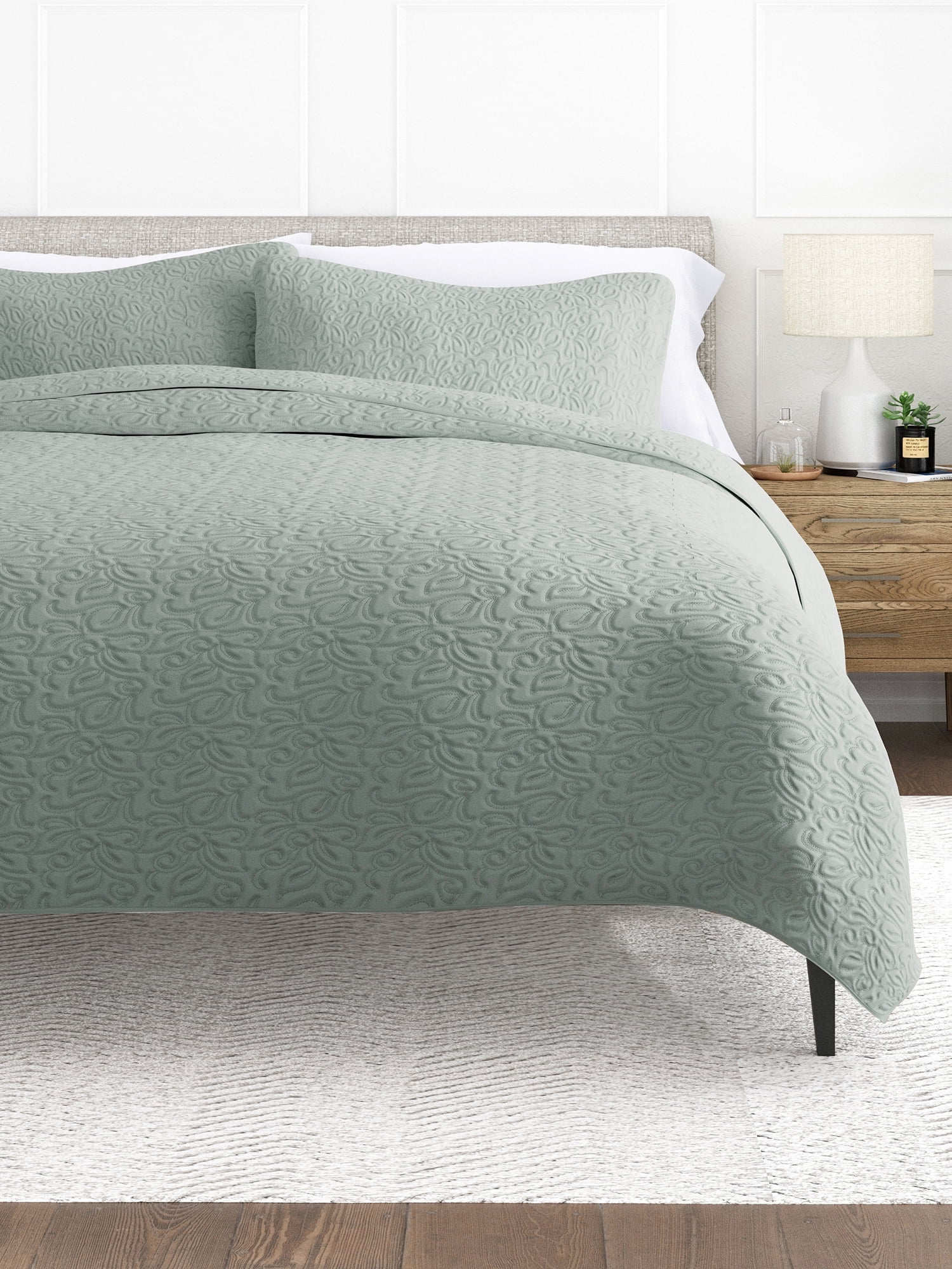 Comfort Canopy - Eucalyptus All Season Floral Stitched Quilt Coverlet ...