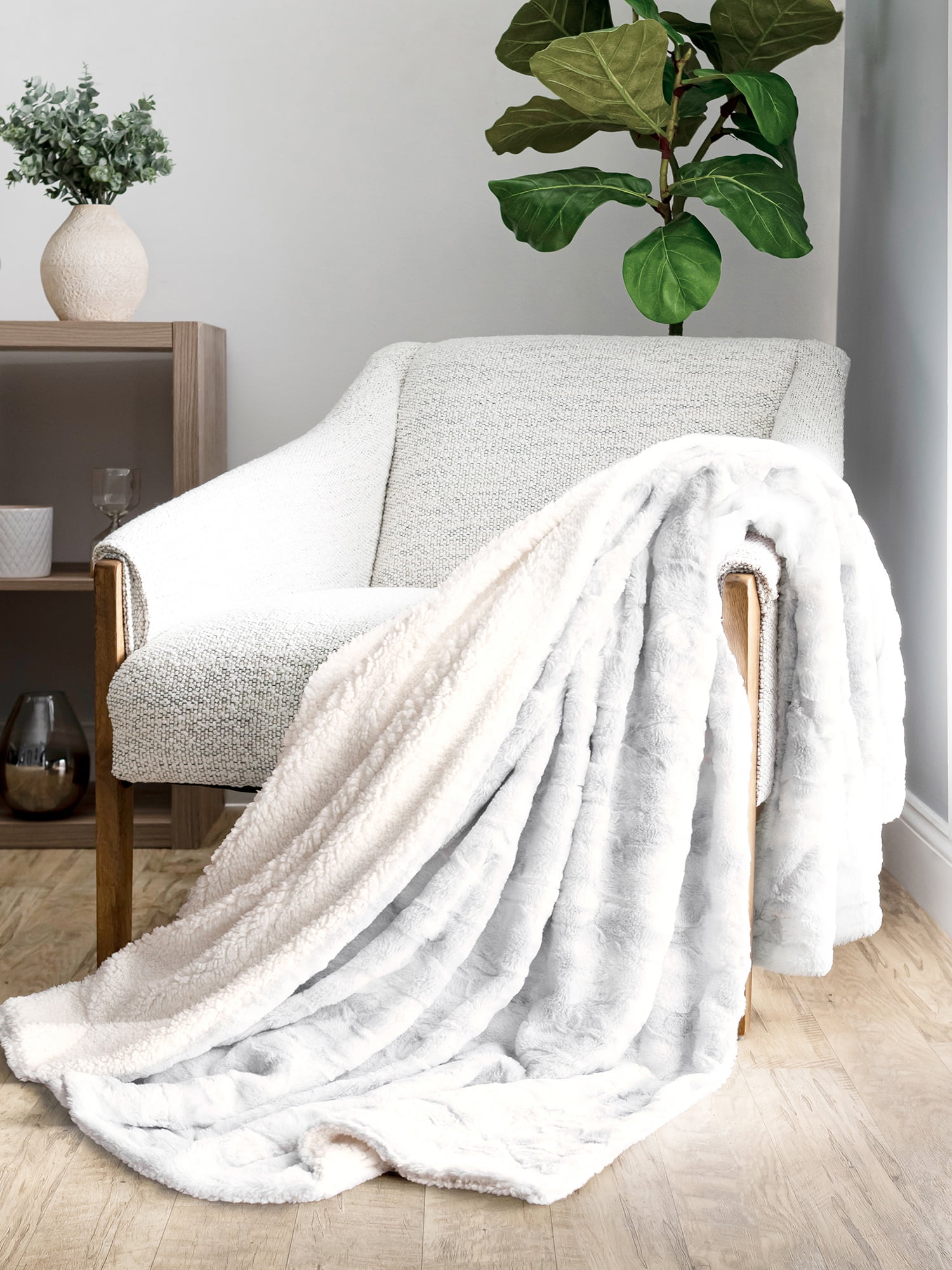 Comfort Canopy - Light Gray Faux Fur Throw Blanket - Walmart.com