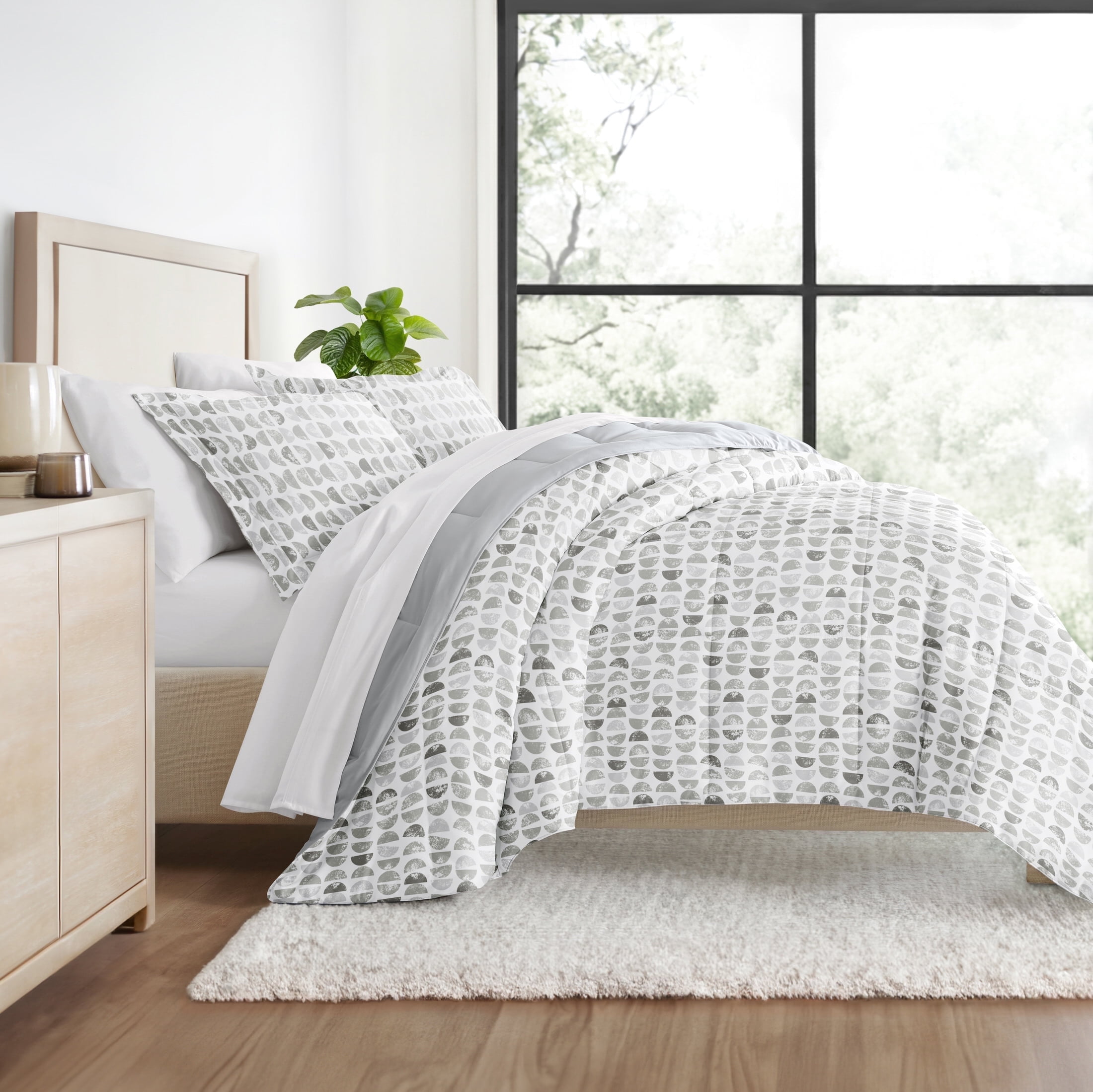 All Season Ultra Soft Comforter Set Lightweight Bedding in Moonlight ...