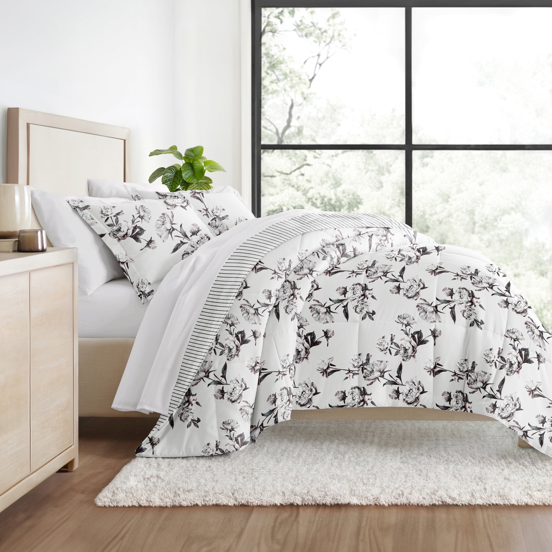 Comfort Canopy Vintage Magnolia Stripe Reversible Comforter Set, Queen ...