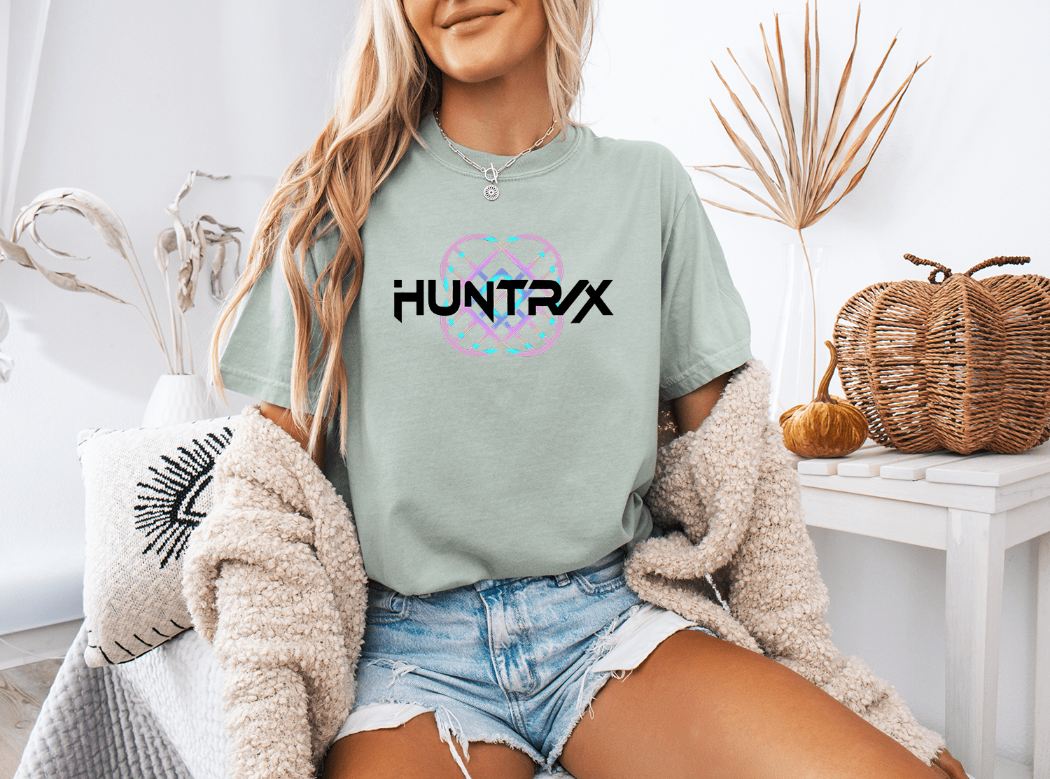 Comfort Color Huntrix Girls Shirt, Kpop Demon Hunters T-shirt, Vintage ...