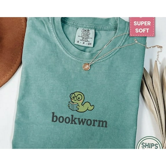 Comfort Colors Bookworm Shirt, Book Lover T-shirt, Bookish Outfit, Book ...