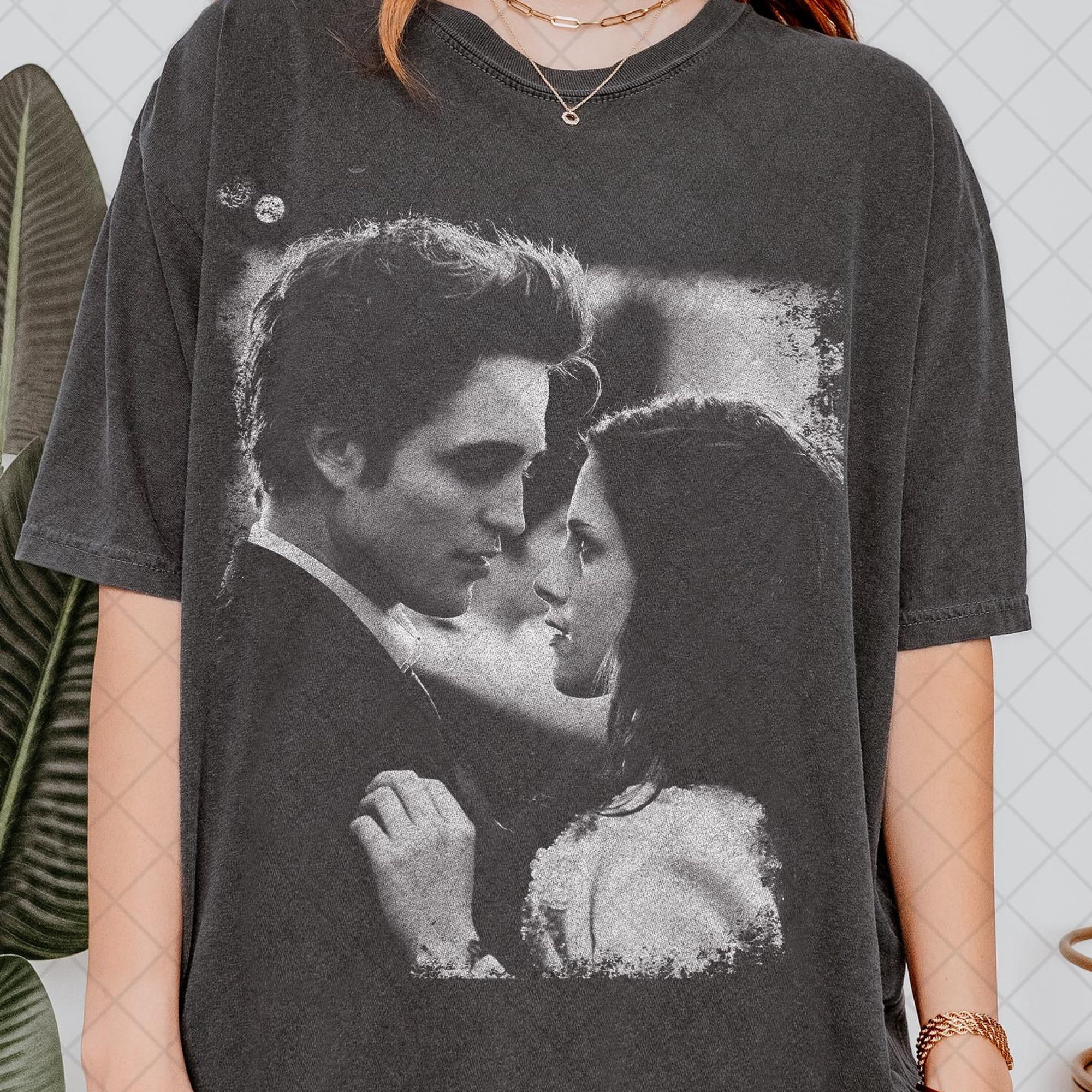 Comfort Colors Twilight Vintage T-Shirt for Book Lovers, Edward Cullen ...