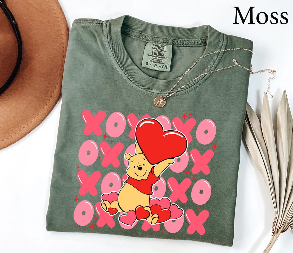 Comfort Colors Valentine XOXO Bear Shirt – Cute Heart Love Graphic ...