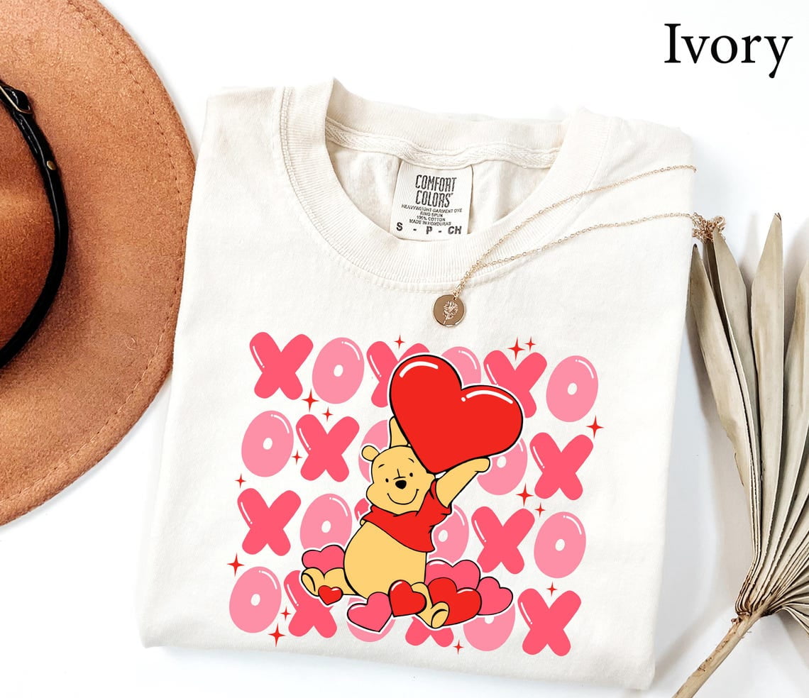 Comfort Colors Valentine XOXO Bear Shirt – Cute Heart Love Graphic ...