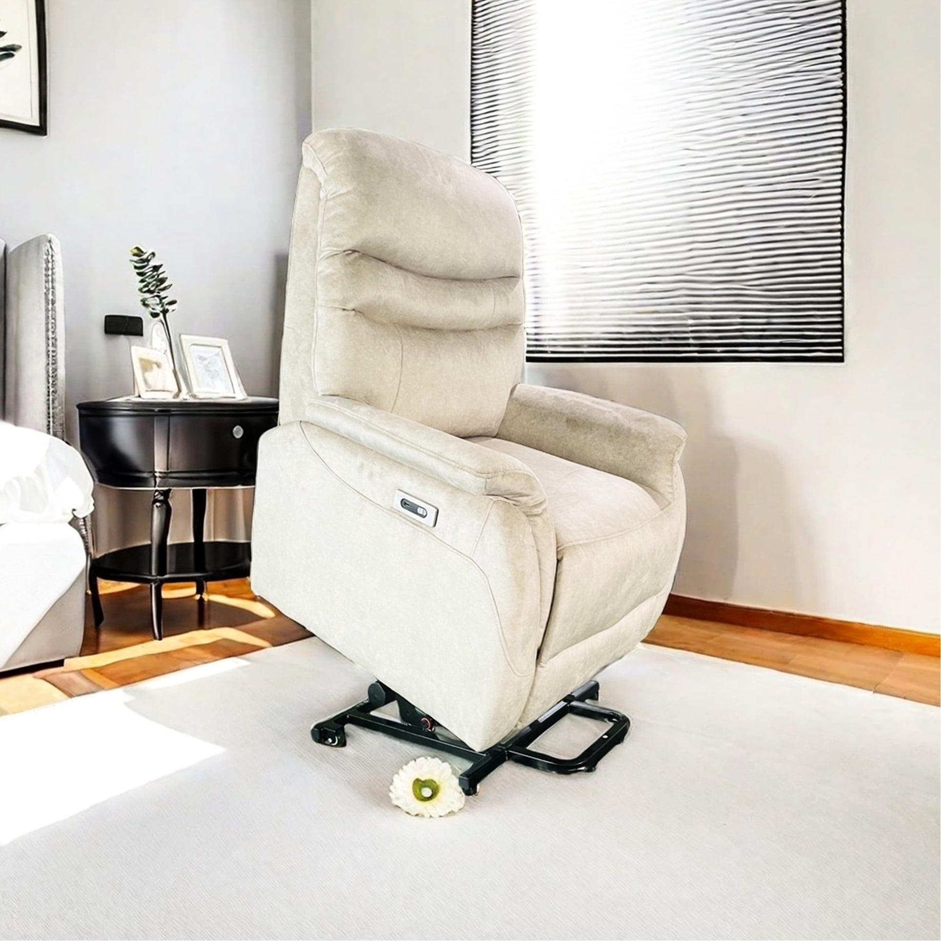 Comfortable Electric Chair - Remote Operated, Full Body Support ...