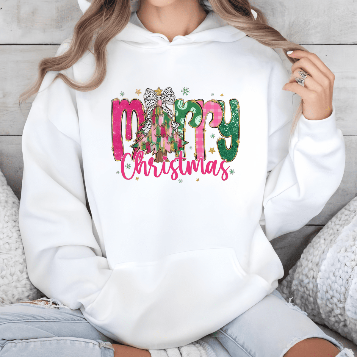 Comfortable and well-fitting Christmas snowflake Christmas tree graphic ...