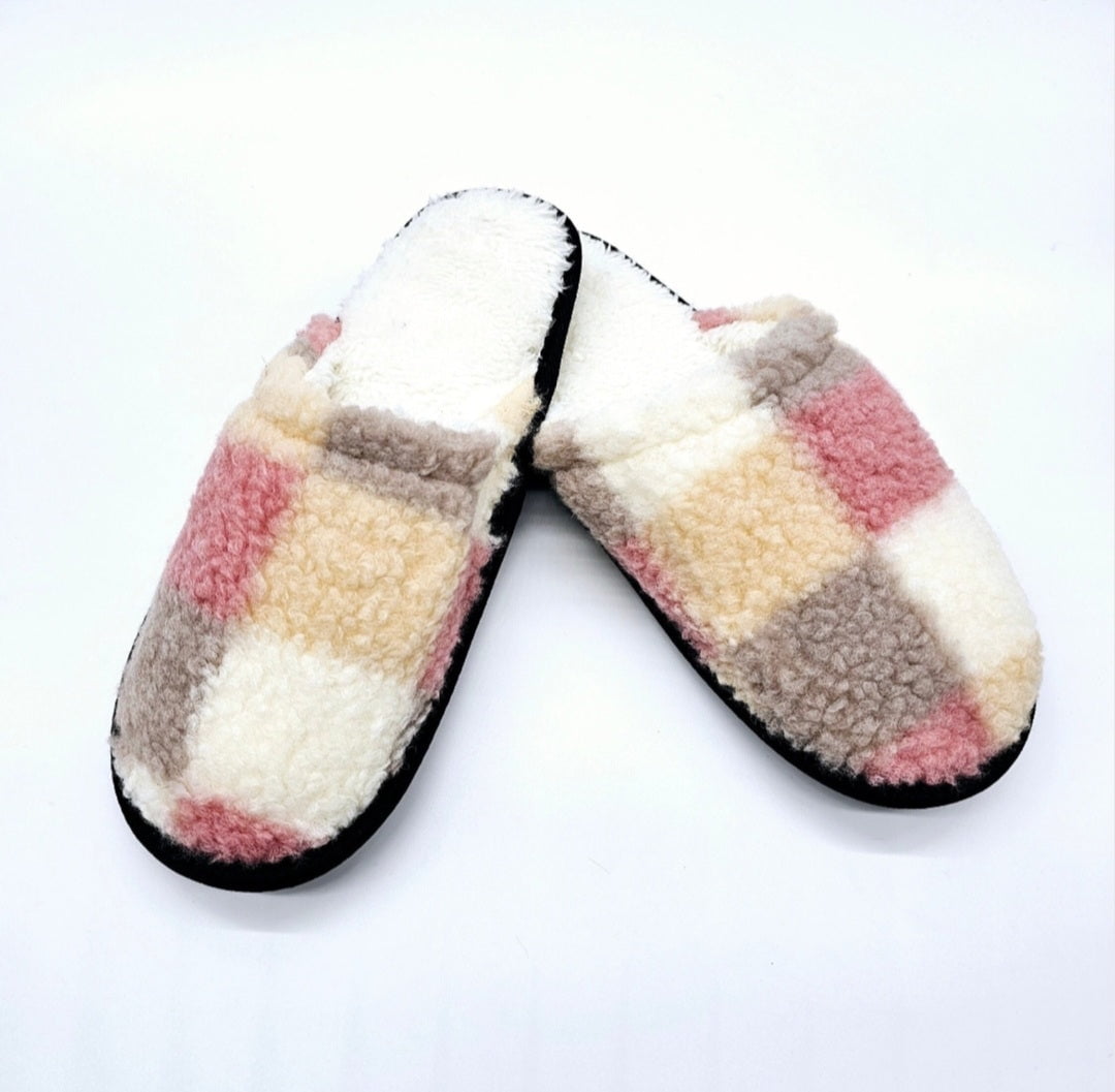 Comfy Cozy Sherpa Lined Hard Sole Women's Closed-Toe Warm House ...