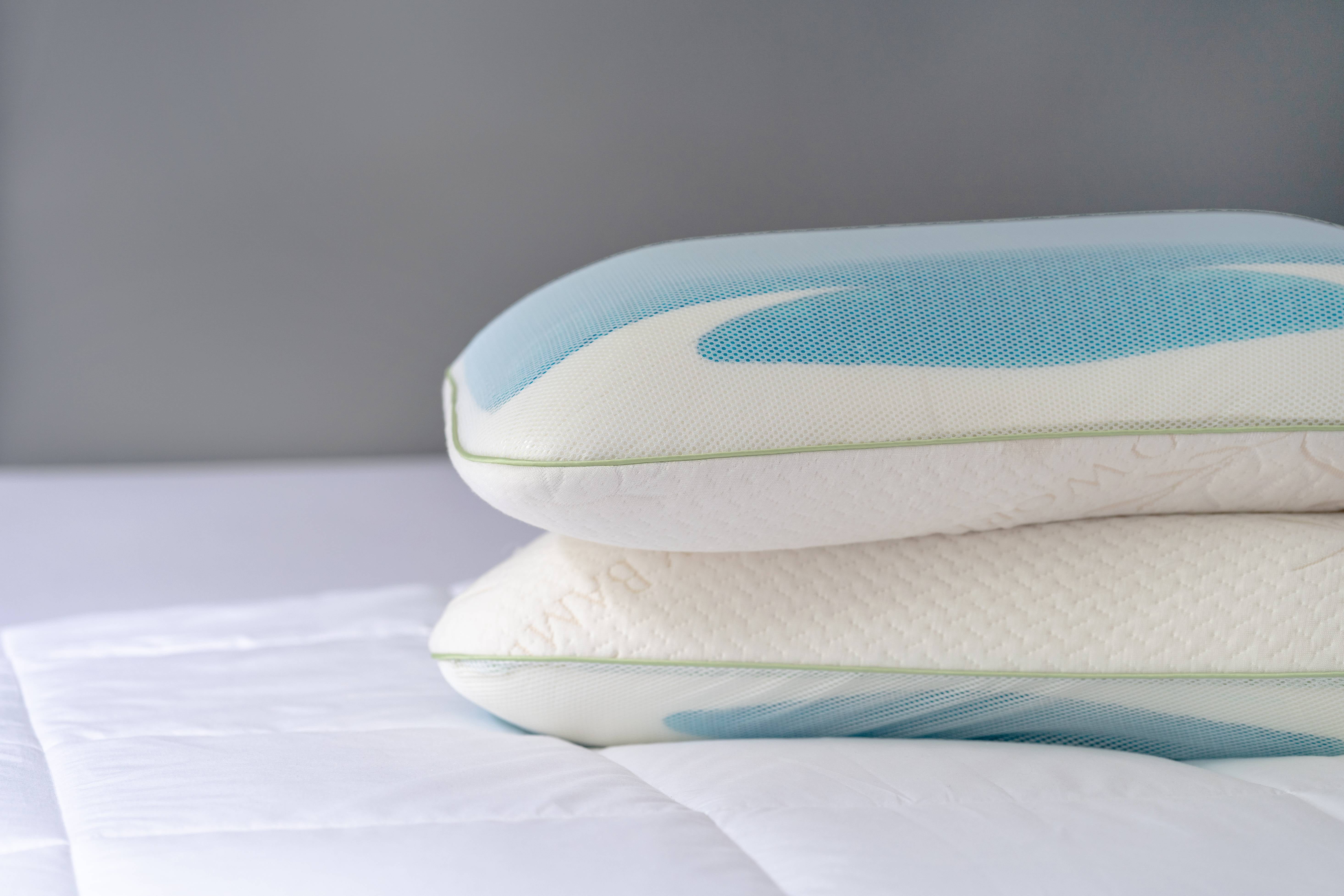 Comfy World Collection Lux Cooling Gel Pillow, Ultra Soft Memory Foam ...