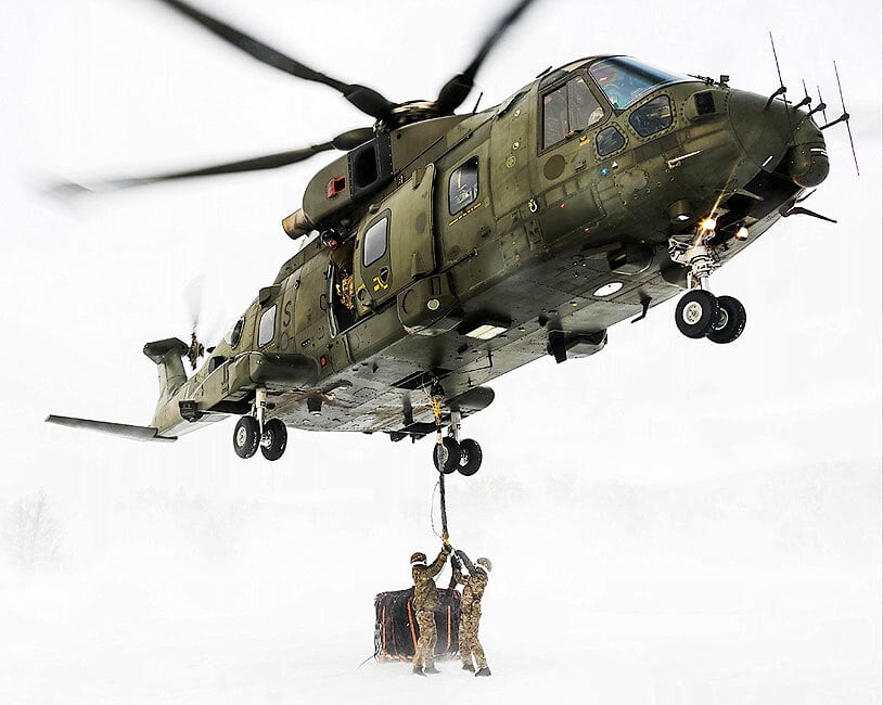 Commando Team with Merlin Helicopter in Norway Style - A - 20x30 Inch ...