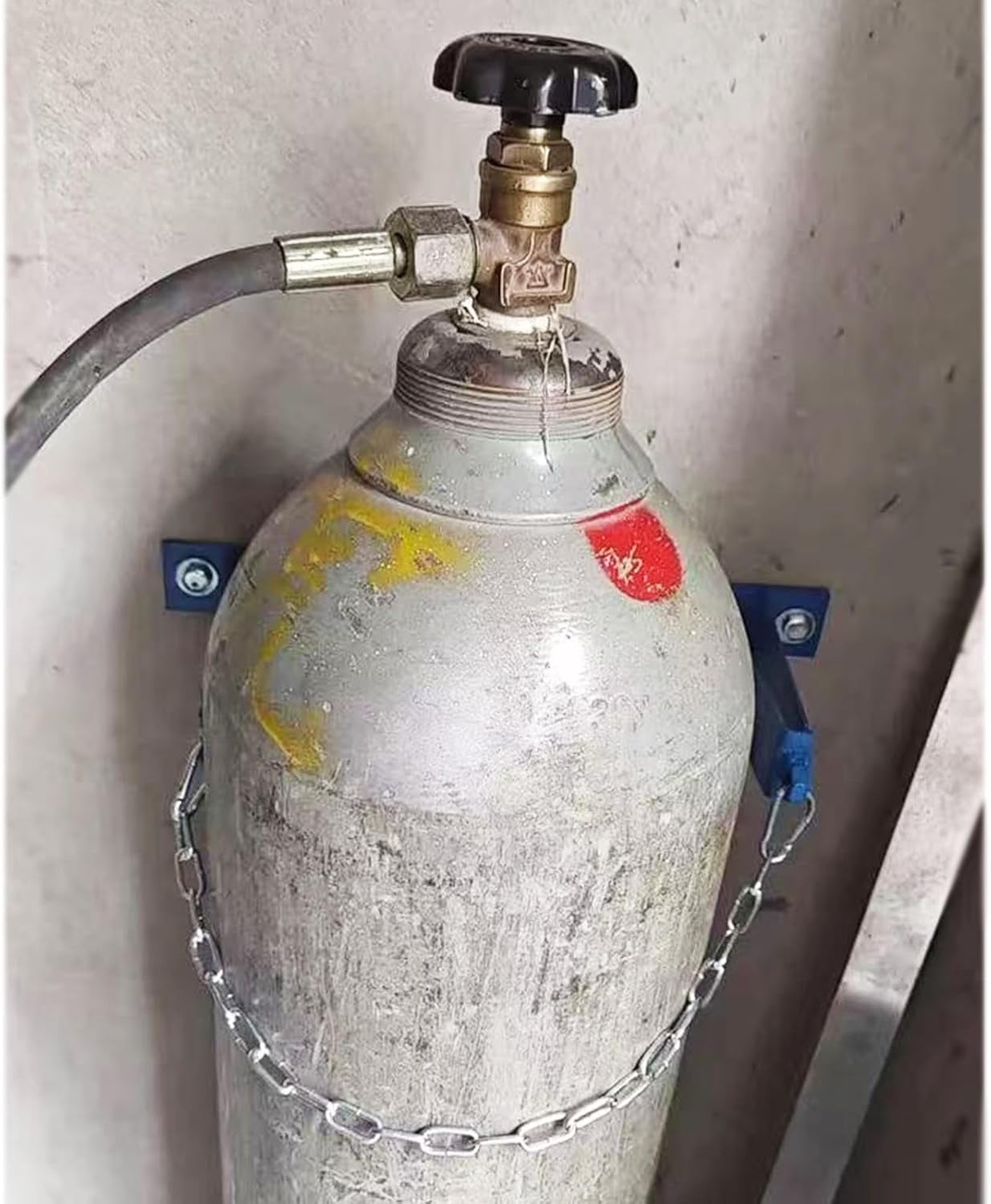 Commercial Industrial Cylinder Tank Wall Bracket, Capacity ≤ 40L ...