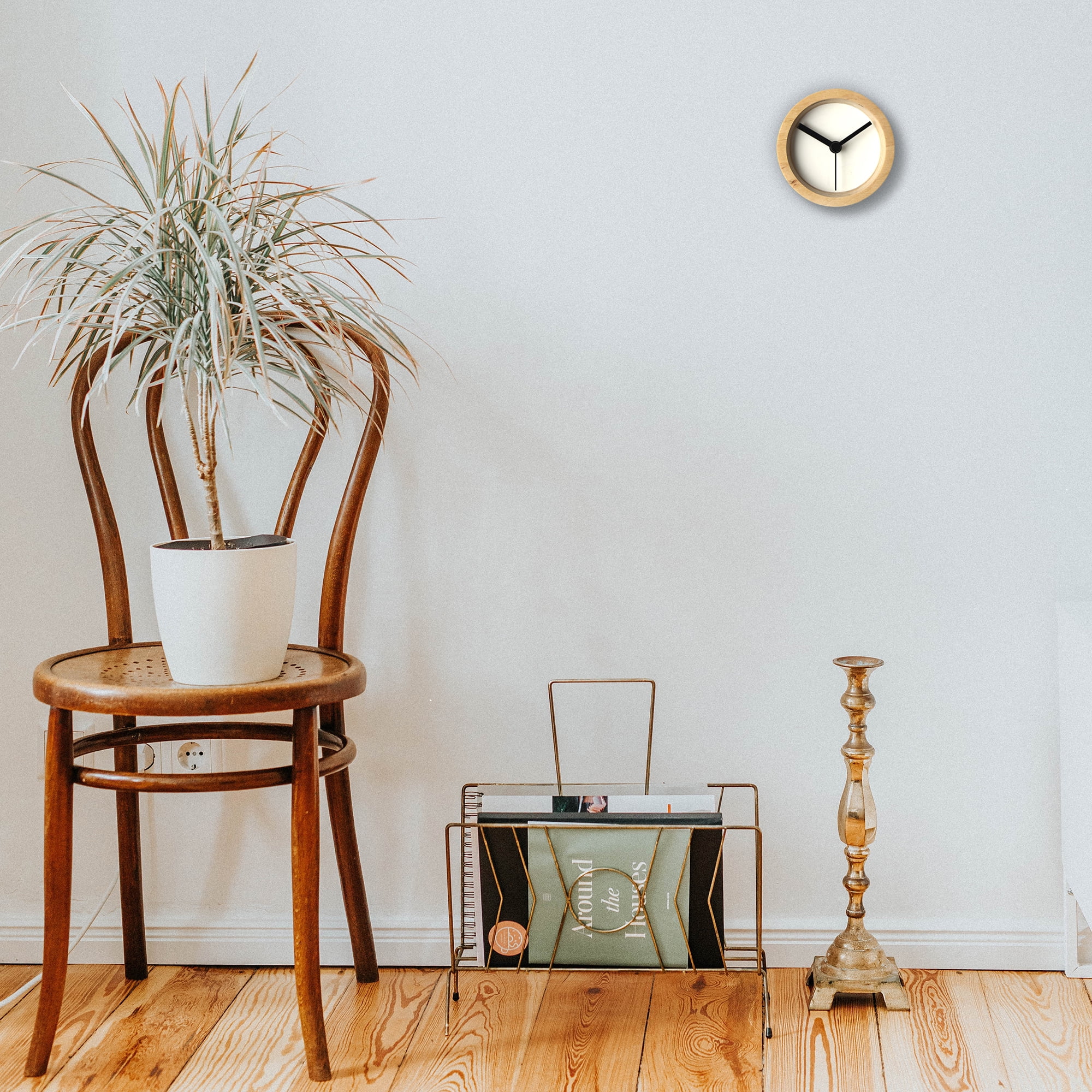 Ardeola 4.5 in Analog Battery Powered Simple Minimal Standard Wall ...