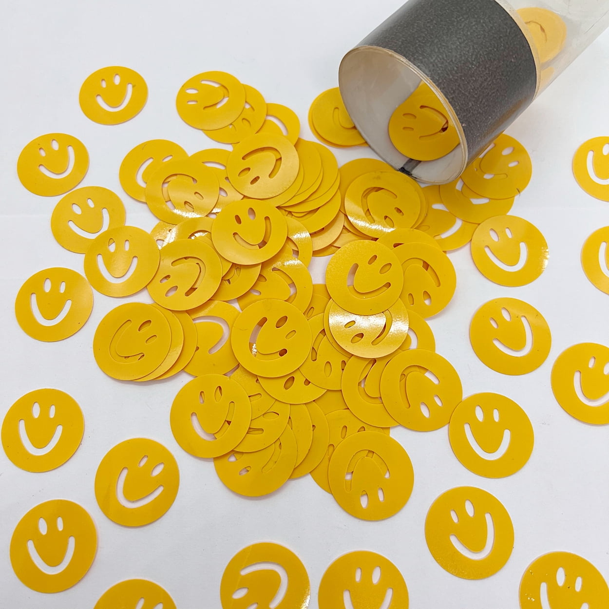 Confetti Smiley Face Yellow 1" - Half Pound (8 oz) - CCL9252 - Walmart.com