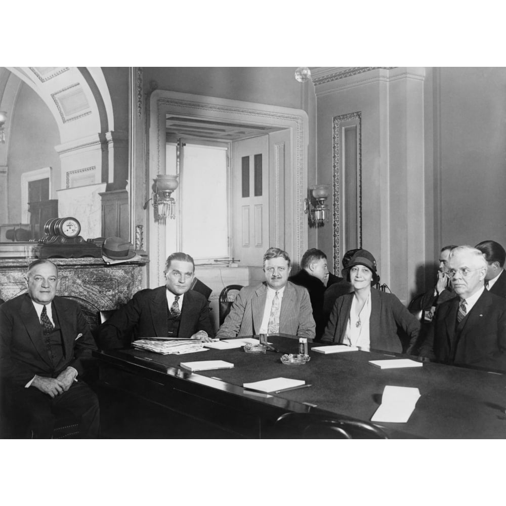 Congresswomen Ruth Hanna Mccormick In A Meeting Of The Nye Committee ...