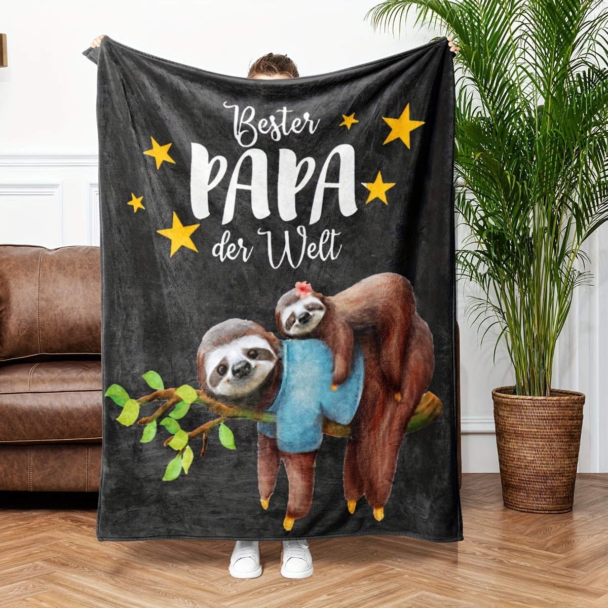Contemporary Flannel Sloth Throw Blanket for Dad - "Bester Papa der ...