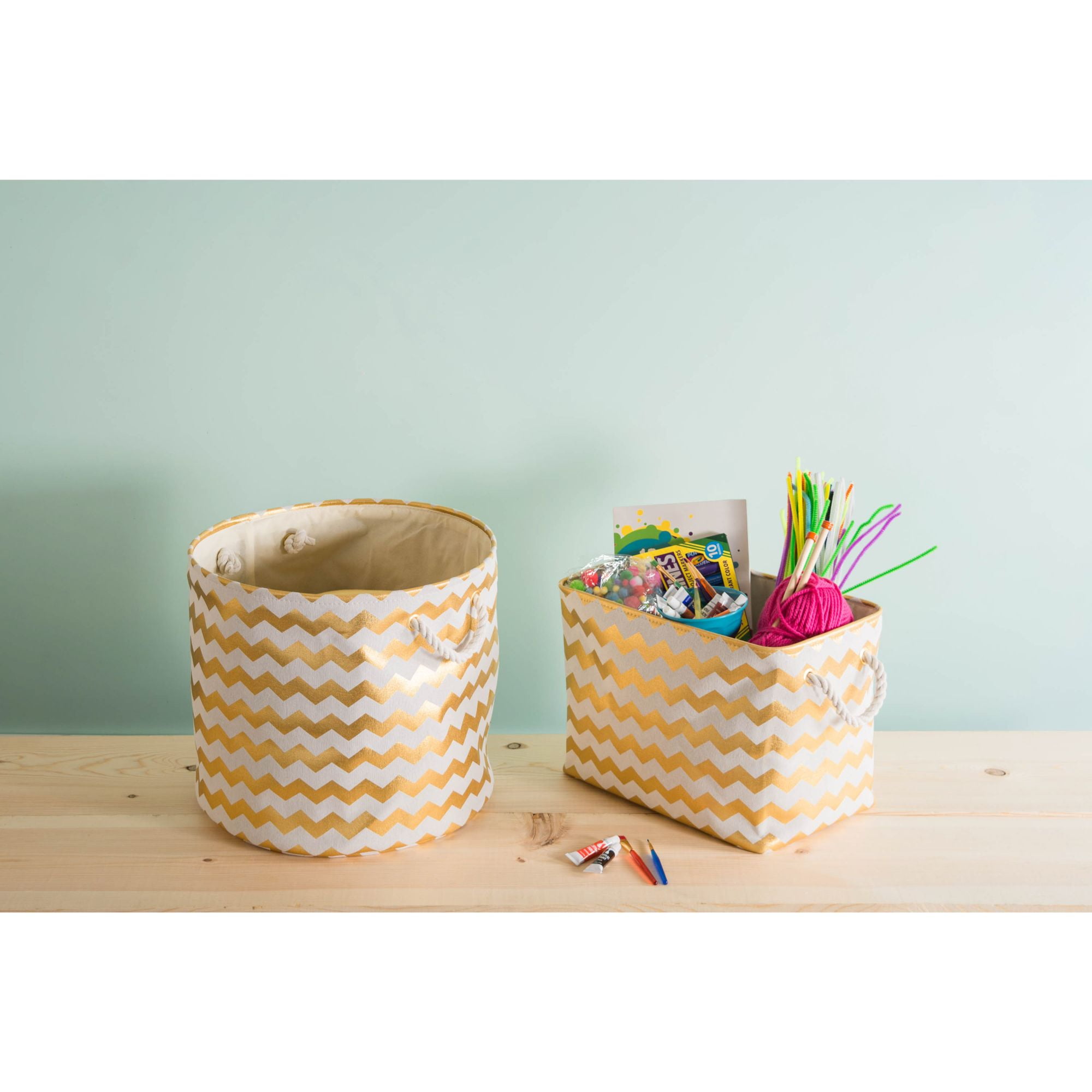 Contemporary Home Living 16" Gold and White Chevron Round Large Bin ...