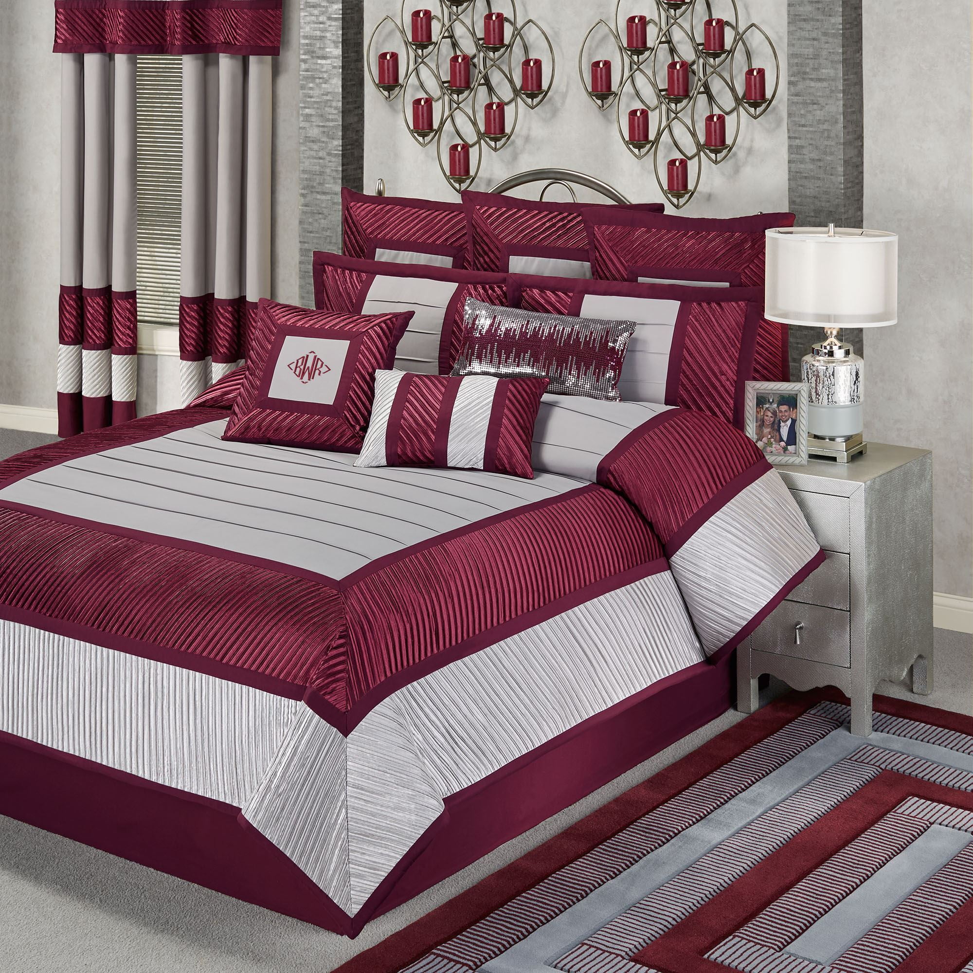 Contemporary Sigma Monochromatic Burgundy Dark Wine Stone Comforter Set ...