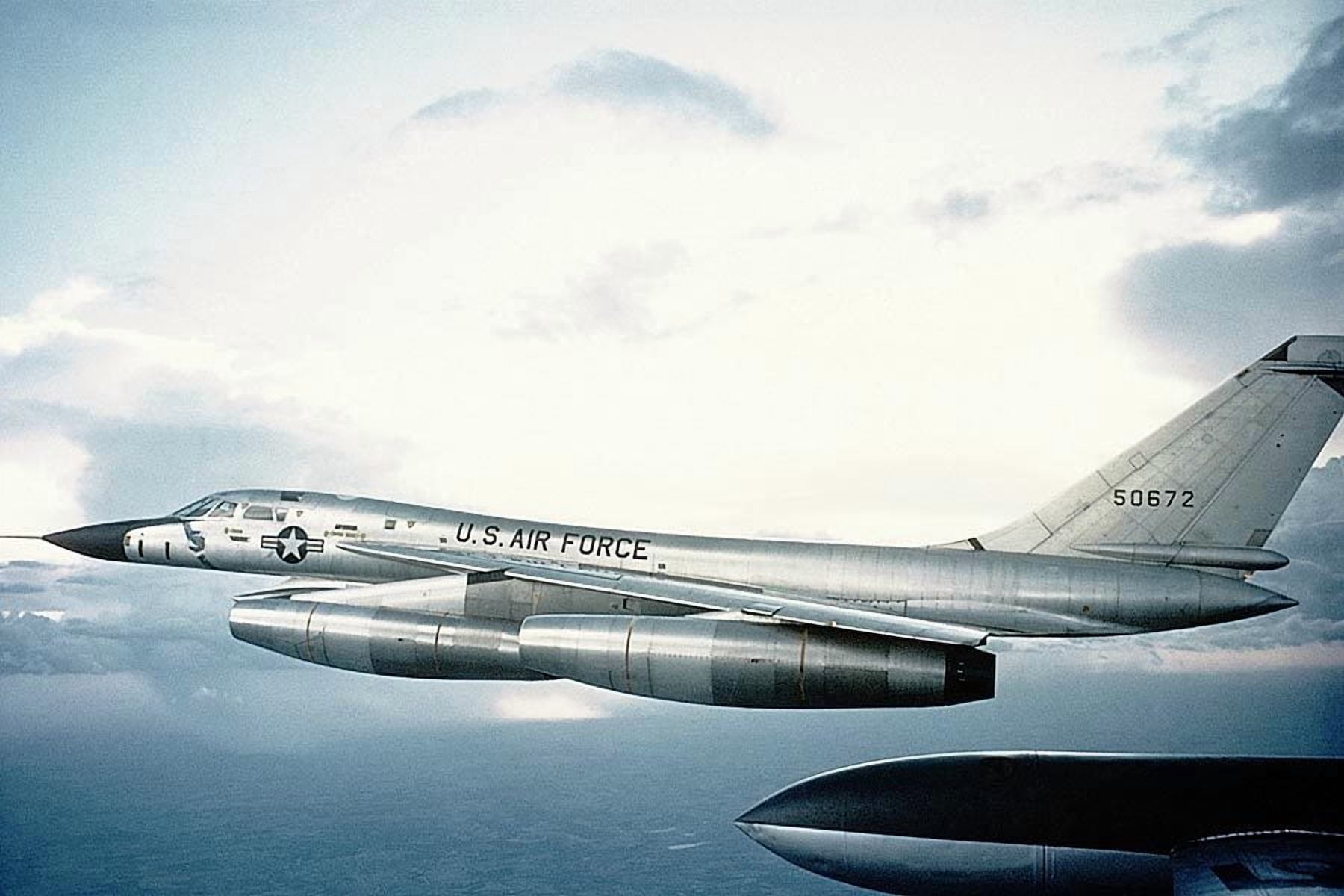 Convair B-58 Hustler Bomber Style - A - 24x36 Inch Laminated Aviation ...