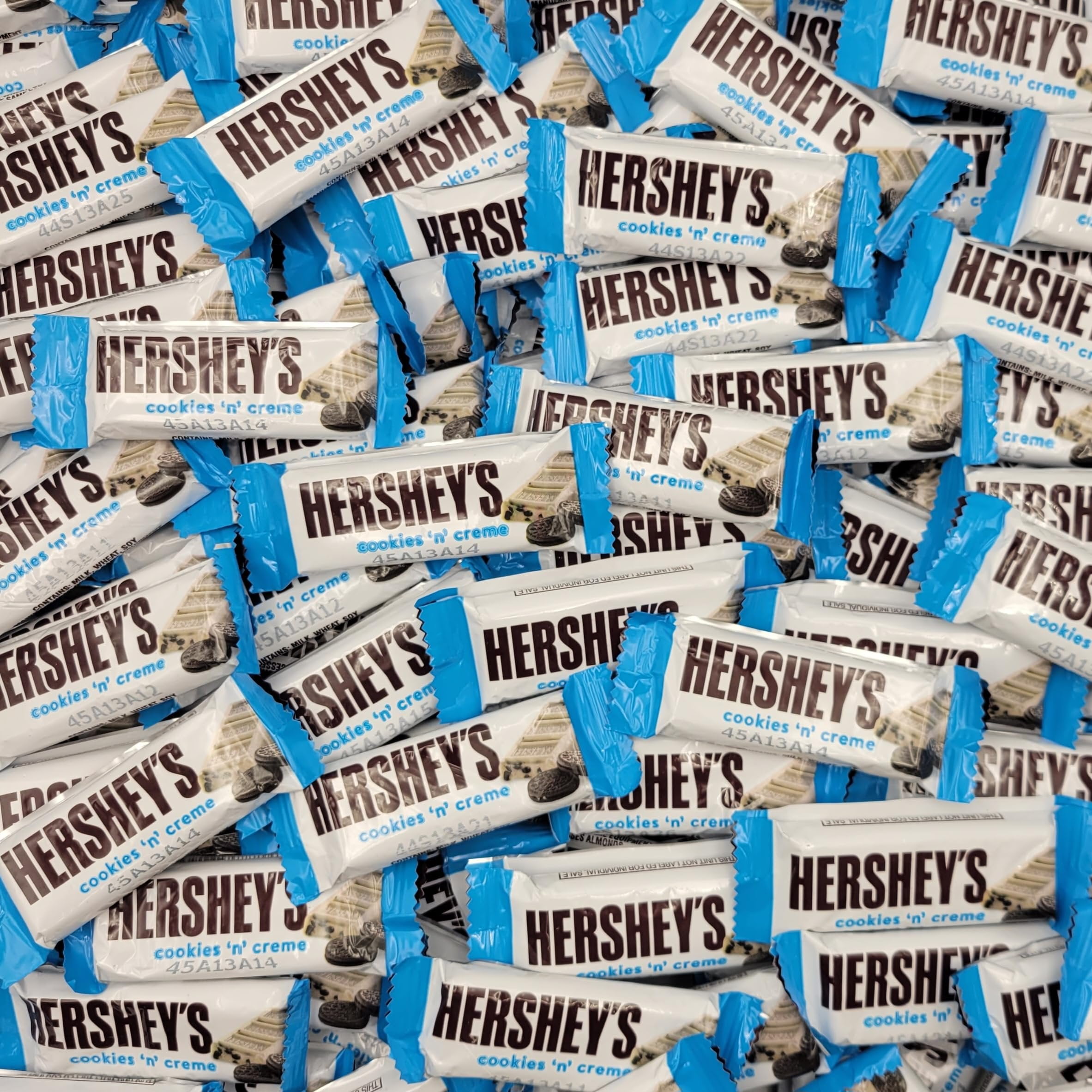 Cookies n Creme Candy - Snack Size - Chocolate Cookie Bits Coated in ...