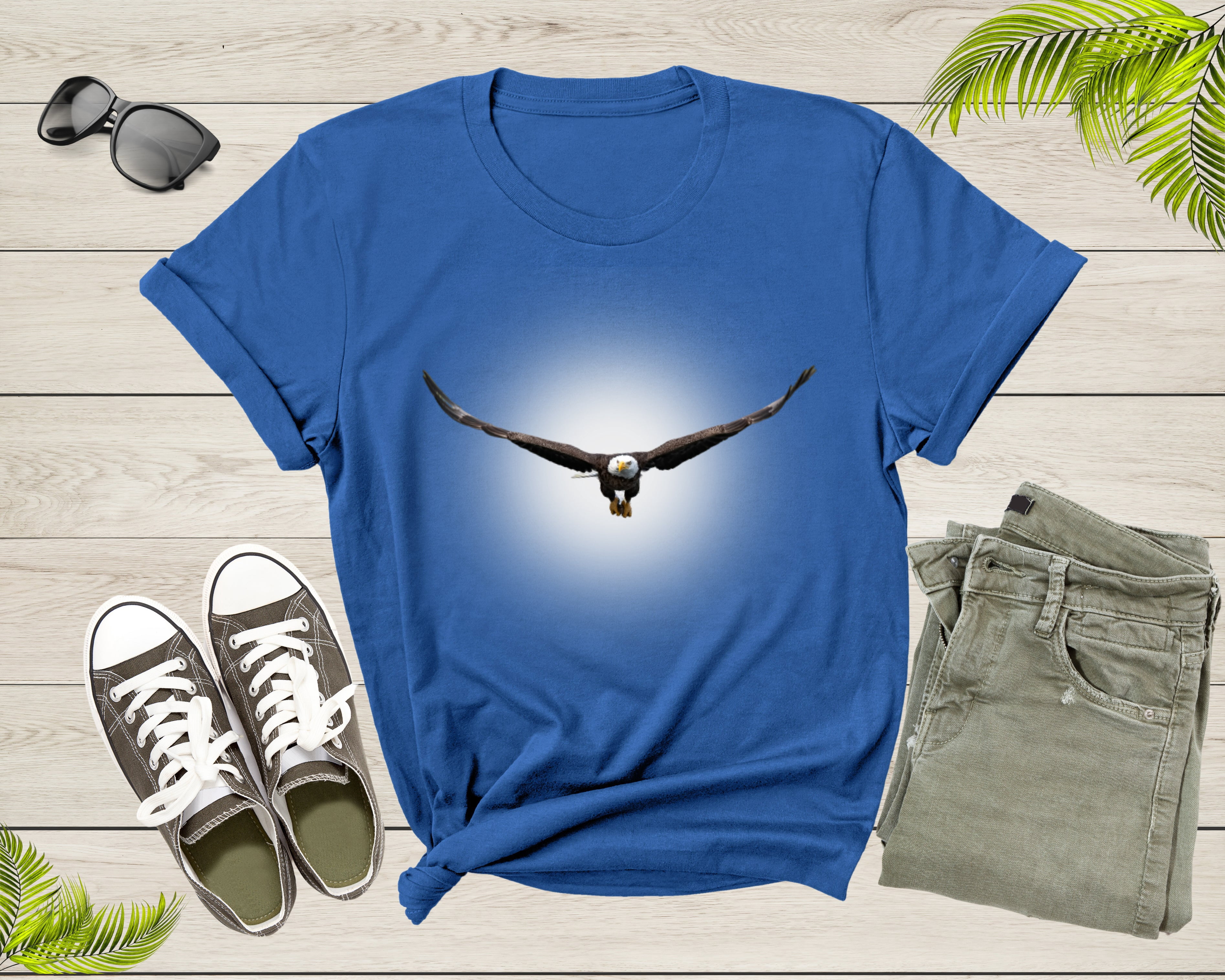 Cool Flying Bald Eagle Bird Animal Soaring in the Sky Eagle T-Shirt ...