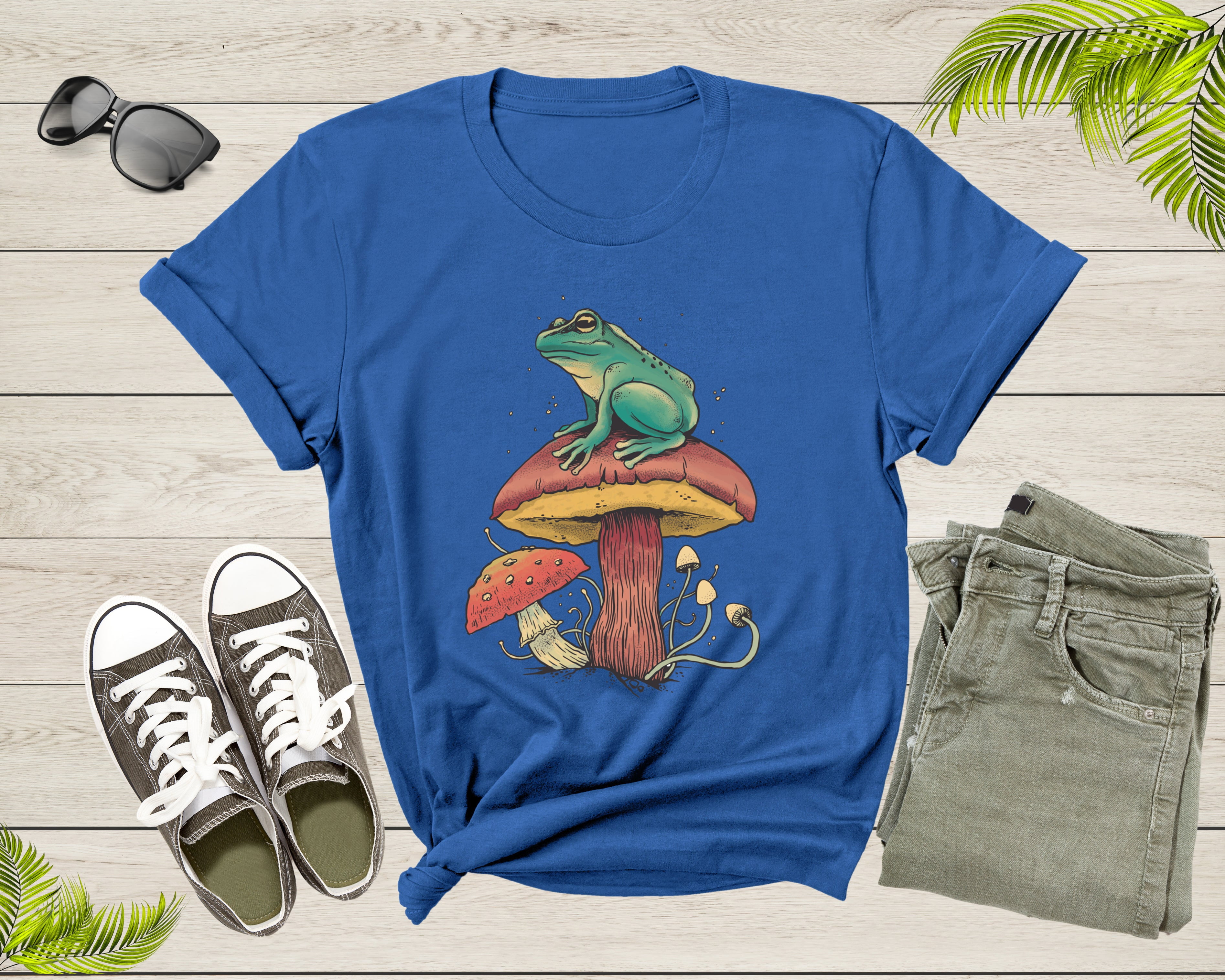 Cool Green Frog Toad Animal Sitting on Mushrooms Thinking T-Shirt Frog ...