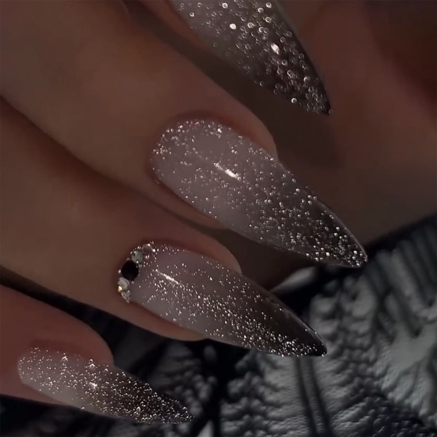 Cool and spicy dark gradual change wearing nail film y2k manicure fake ...