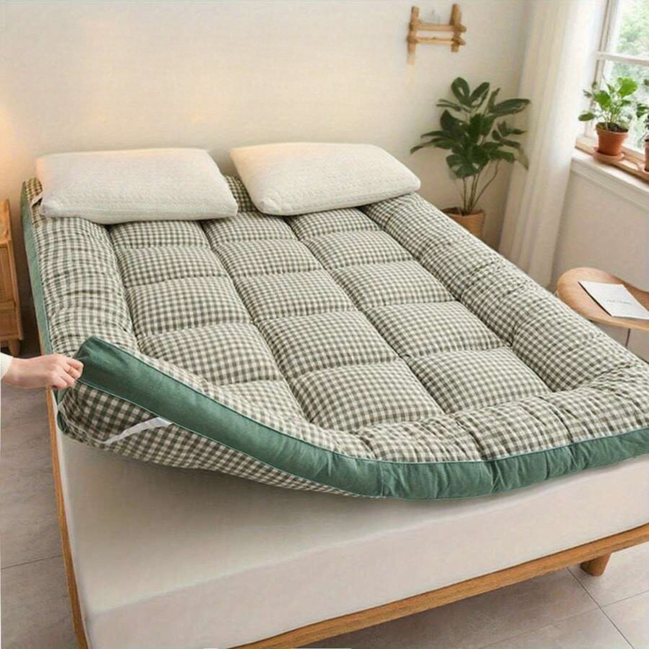 Cooling 6-8cm Thick Mattress Topper & Folding Roll-Up Futon Floor ...