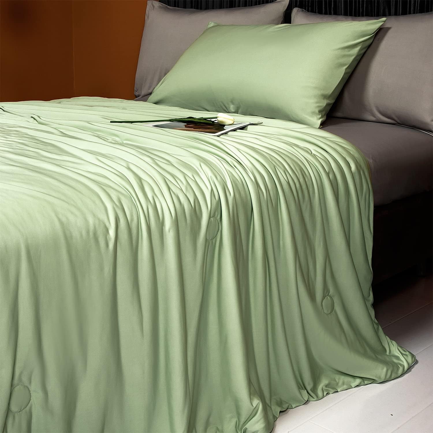 Cooling Blankets for Hot Sleepers - Cool Like Ice Cream Lightweight Blanket for Summer with ...