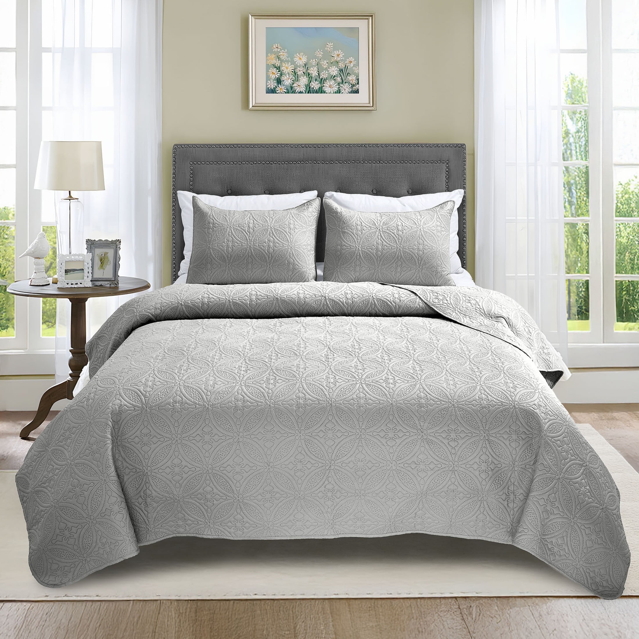 Copper Coin Pattern Quilted Bedspread 3 -Piece Light Gray Twin/Twin XL ...