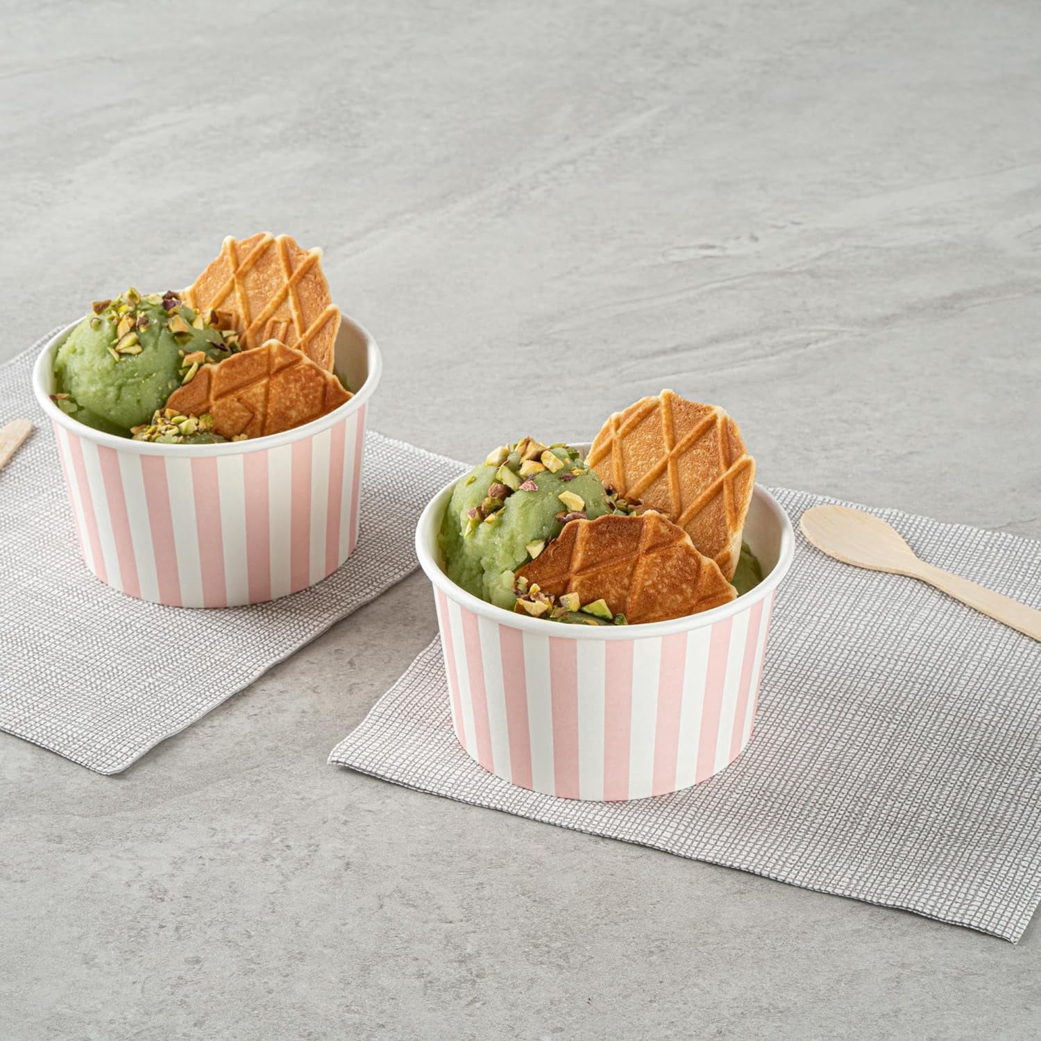 Coppetta 12-Ounce Dessert Cups, 200 Disposable Ice Cream Cups - Lids ...