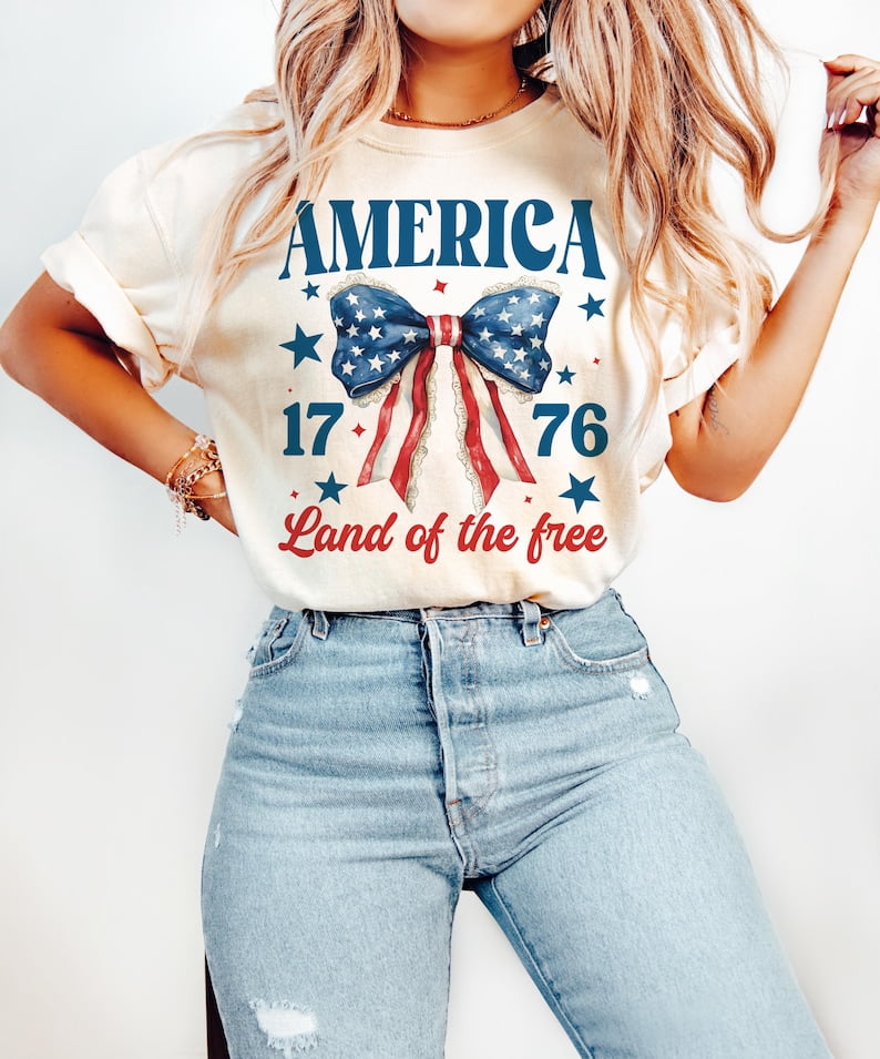 Coquette America 1776 T-shirt, Land of the Free, Bow Detail, Retro Flag ...