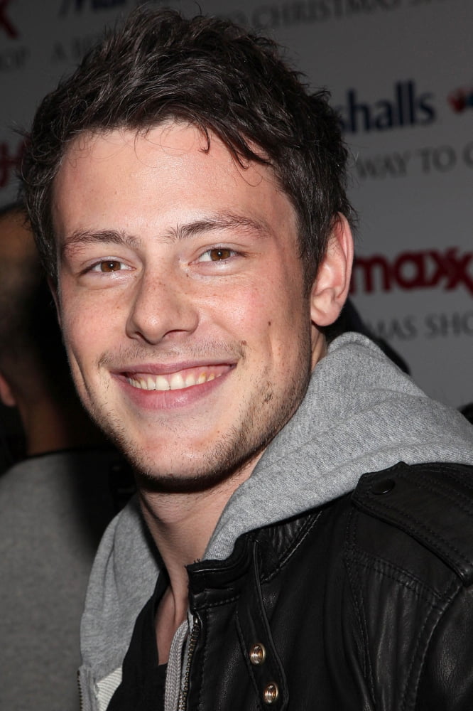 Cory Monteith At In-Store Appearance For Glee Cast Memebers Launch ...
