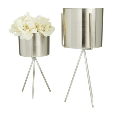 DecMode 16", 13"H Indoor Outdoor Silver Metal Planter with Removable ...