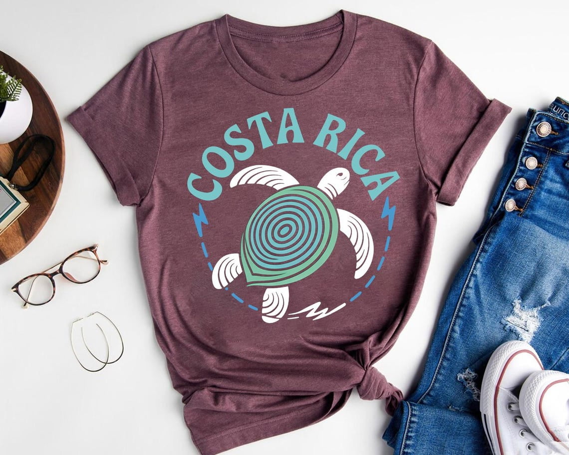 Costa Rica Sea Turtle Graphic Tee: Beach Vacation Souvenir SWEATSHIRT ...