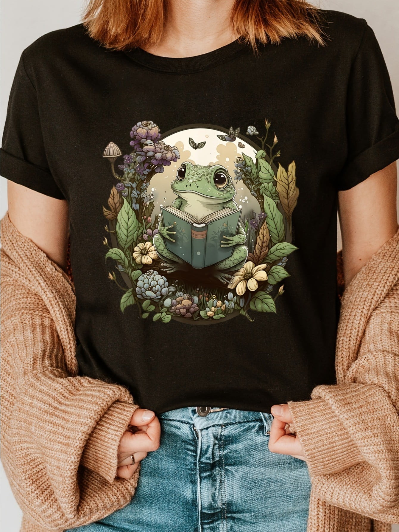 Cottagecore Aesthetic Women's Black T-Shirt - Cute Frog Reading Book with Vintage Floral ...