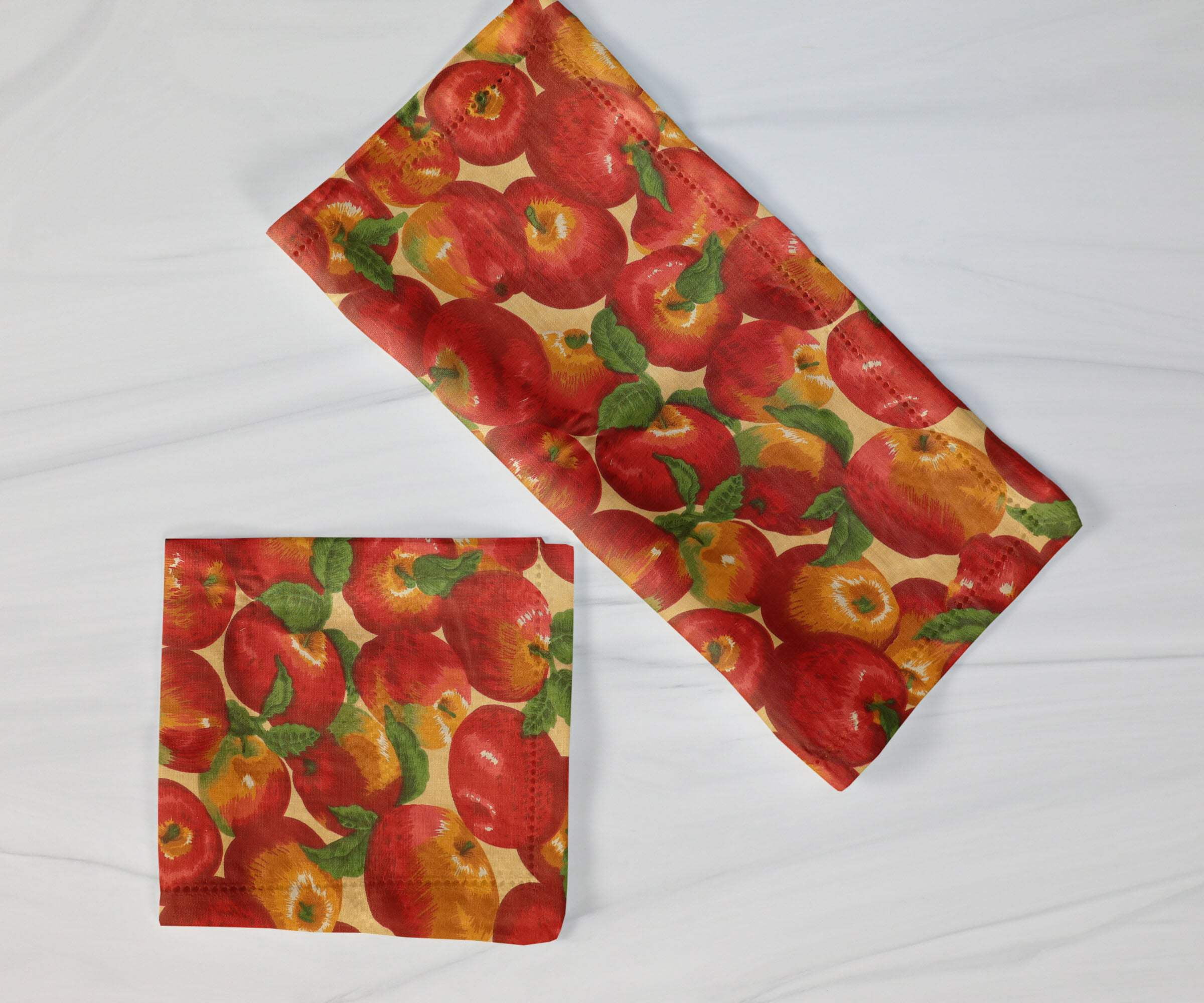 Cotton Apples Allover Napkins 18"X18" - Walmart.com