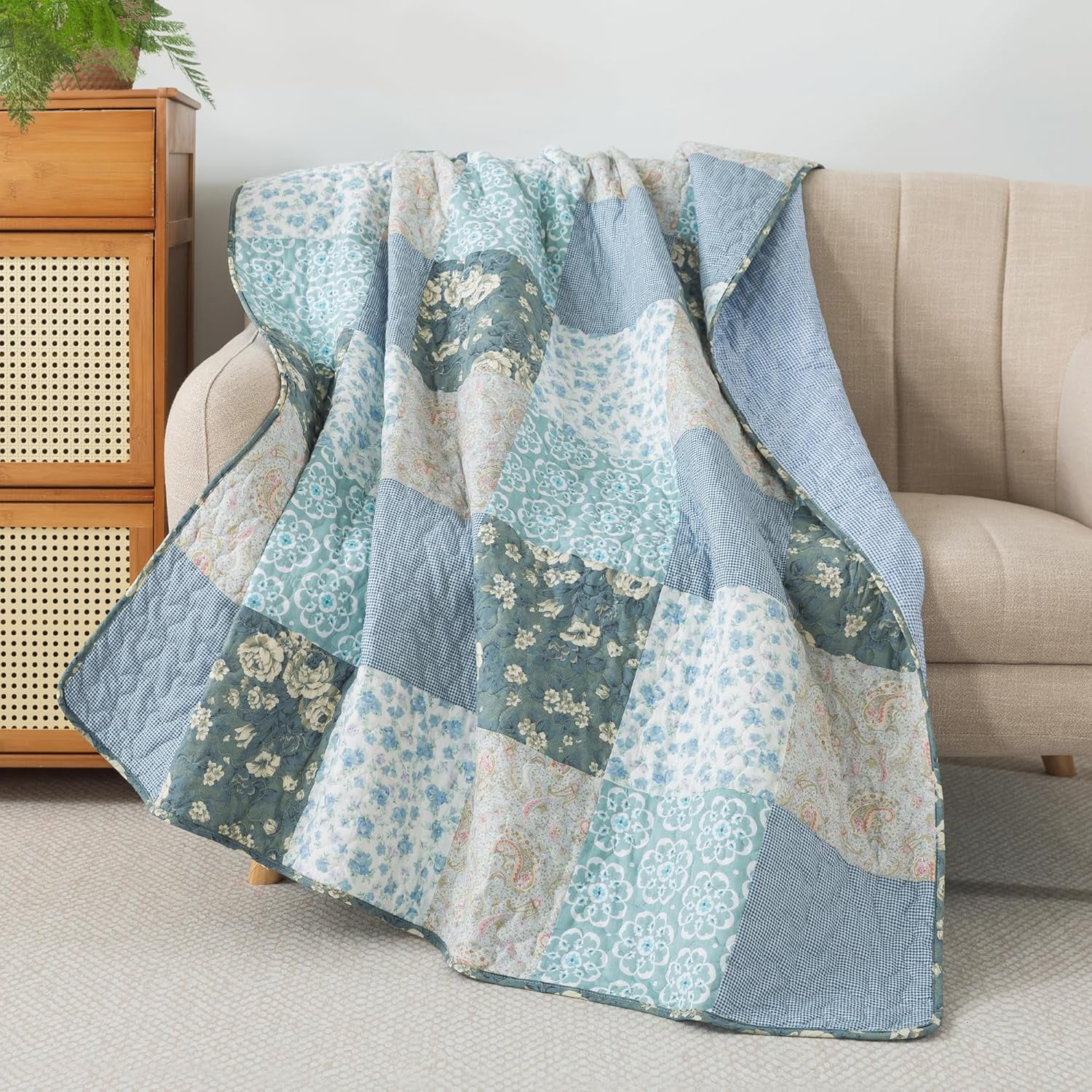 Cotton Quilted Throw Blanket, 50" x 60" Floral Farmhouse Patchwork ...