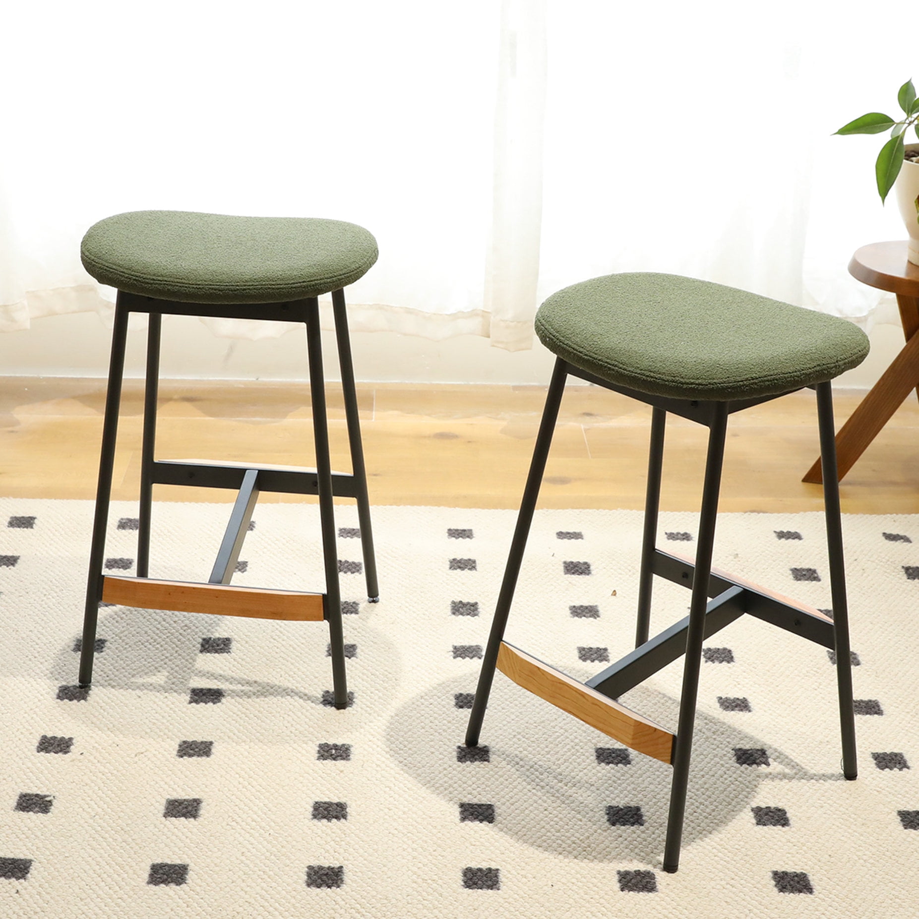 Counter Height Stools | In Kitchen and Dining Room Settings | Resilient ...