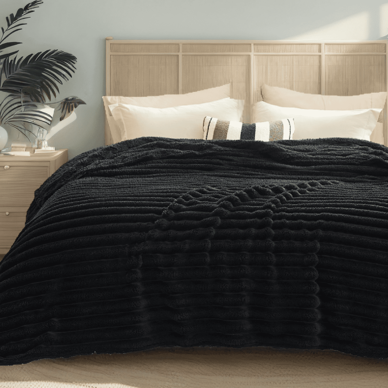 Cozy Comfort Black Throw Blanket for Couch, Super Soft Cute Small ...