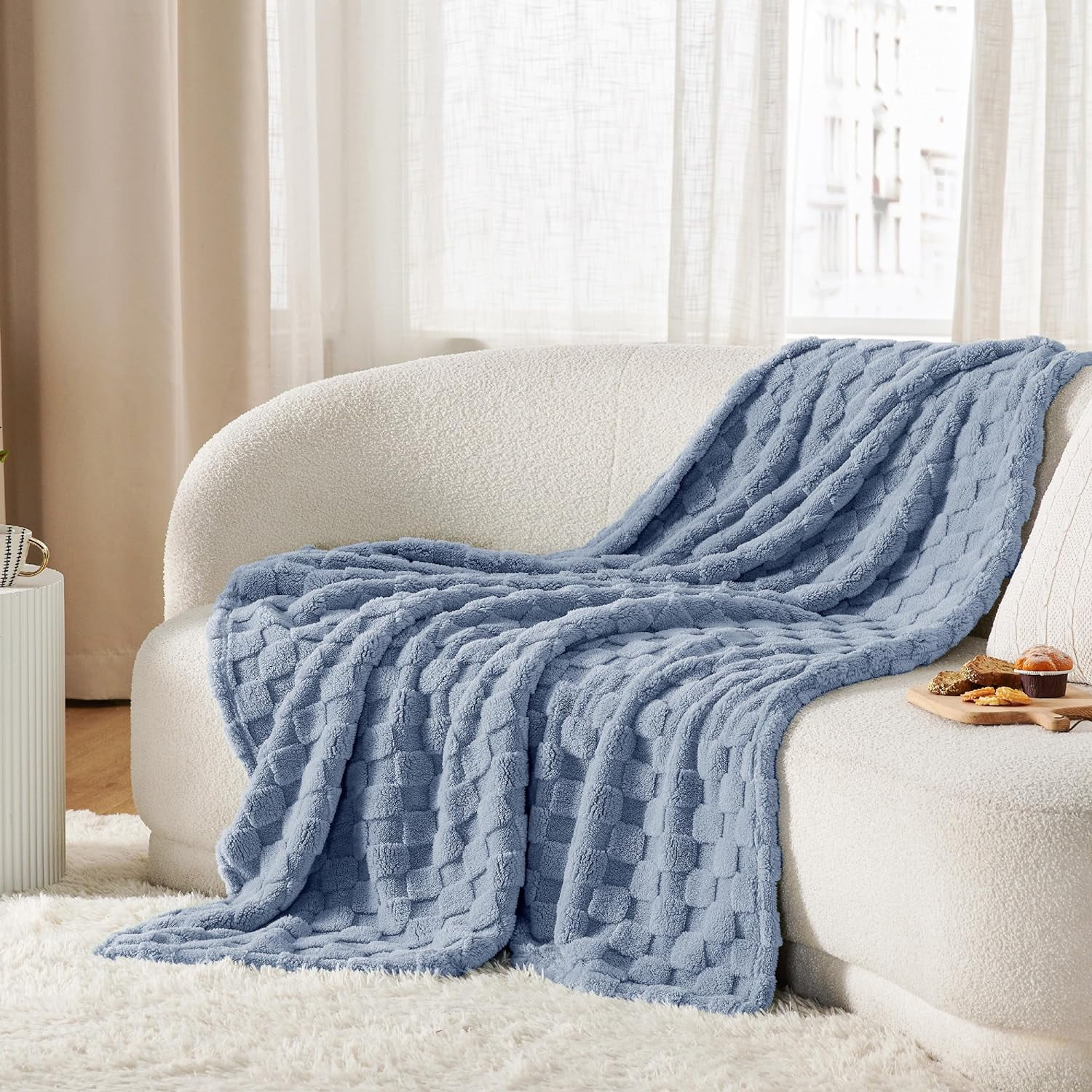Cozy Comfort Blue Fleece Throw Blanket for Couch - Super Soft Cozy ...