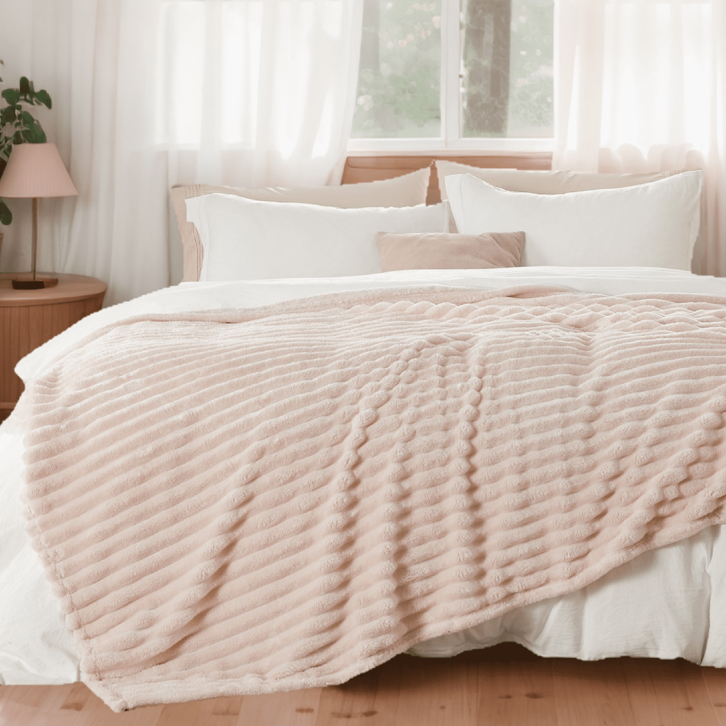 U by Bedsure Crystal Pink Fleece Throw Blanket for Couch - Super Soft ...